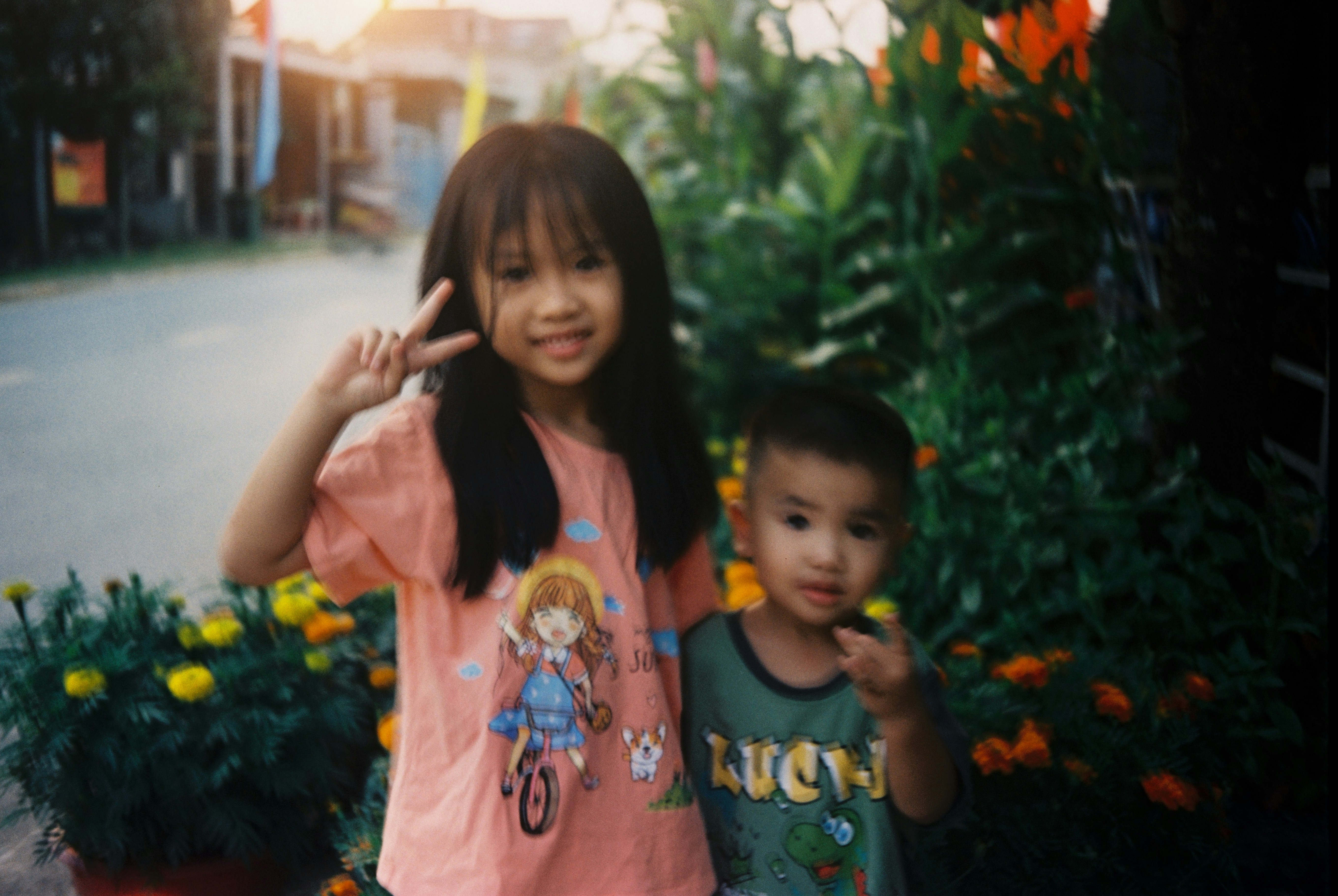 Photo by Le Tran Hoang Oanh with Fujifilm SP-3000