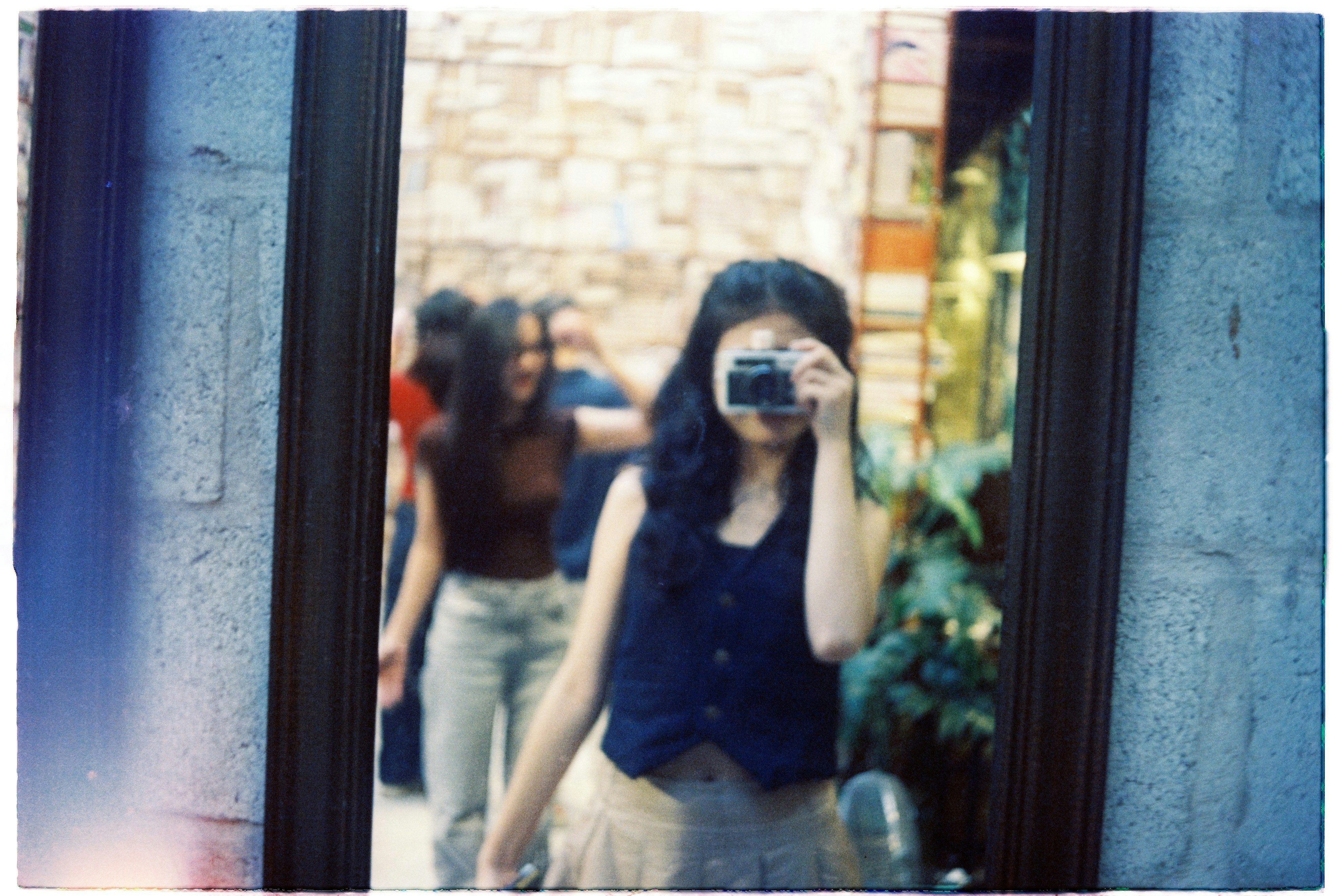 Photo by Le Tran Hoang Oanh with Fujifilm SP-3000