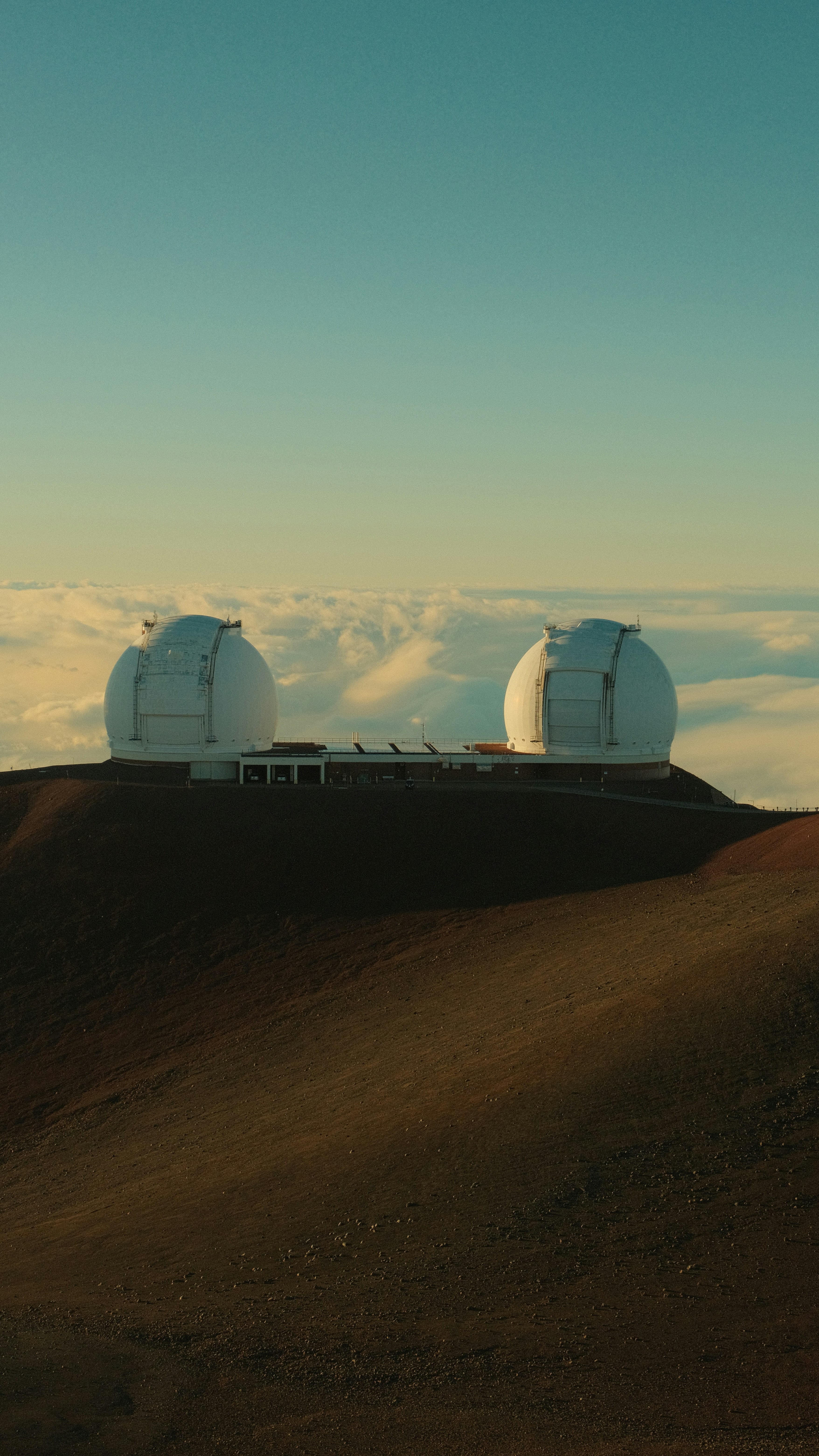 Maunakea Observatory telescopes atop volcano on Hawai’i Island