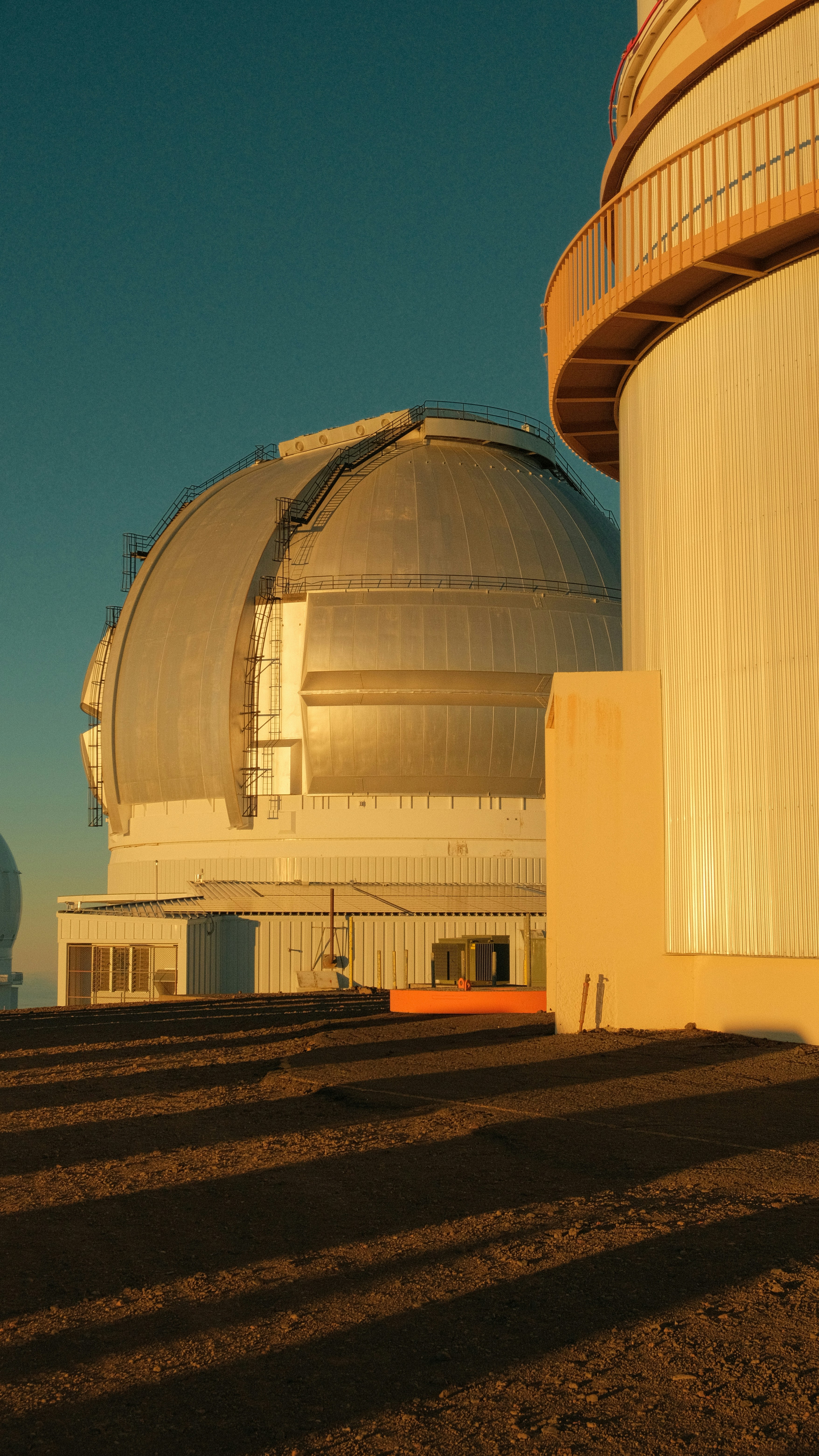Maunakea Observatory telescopes atop volcano on Hawai’i Island