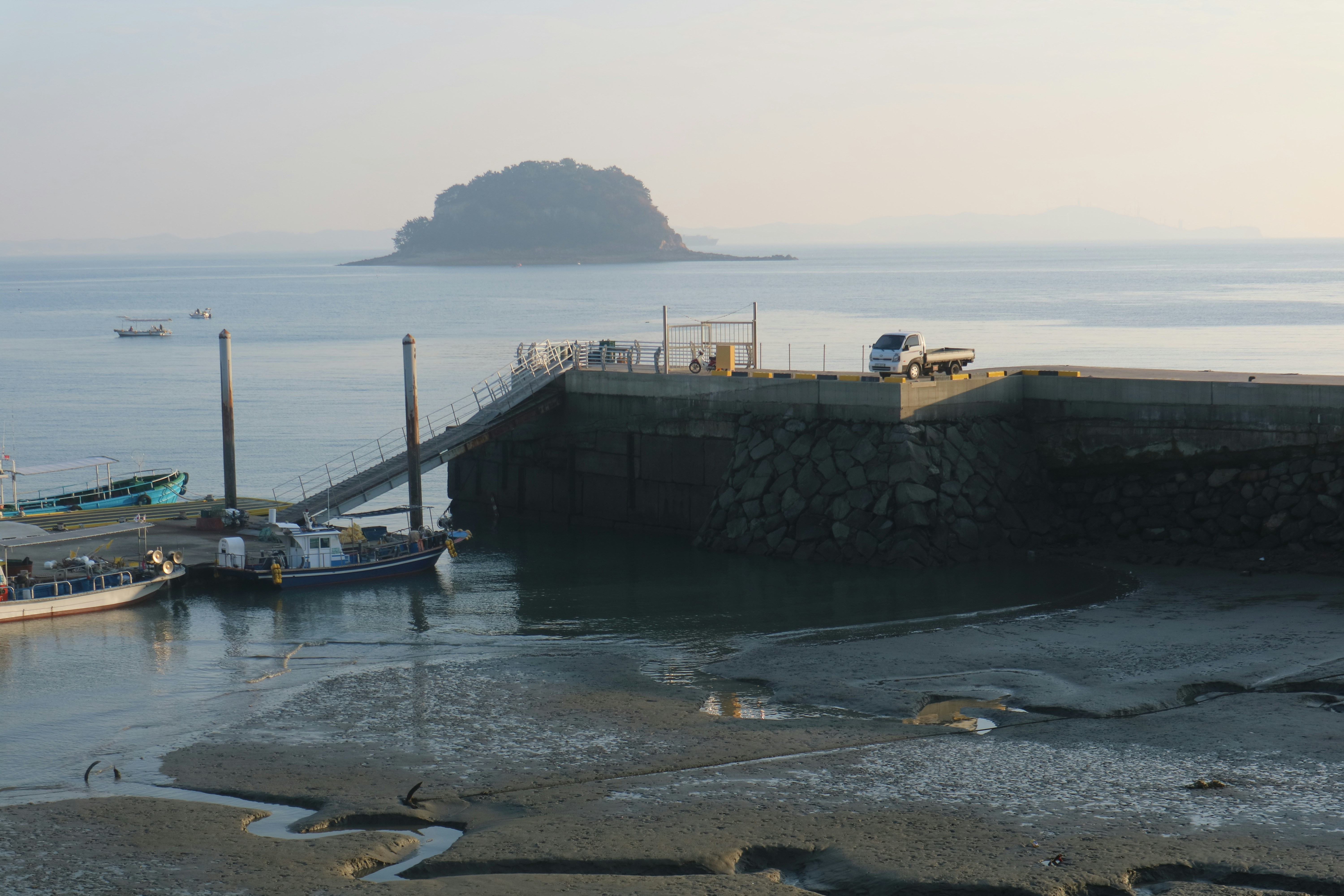 Photo by Jeong yunji with Canon EOS M3