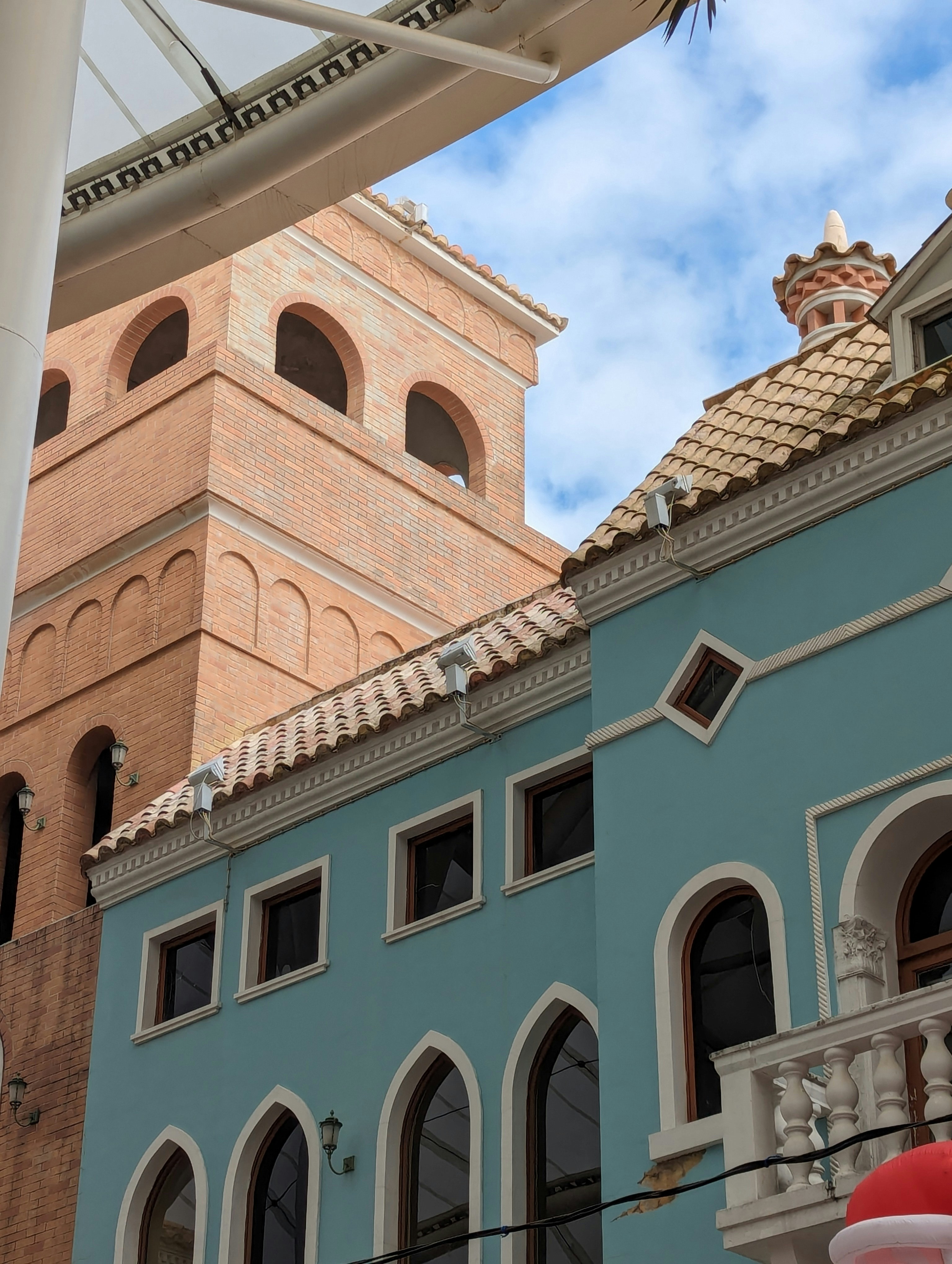 Photo by Timothy Low with Google Pixel 6