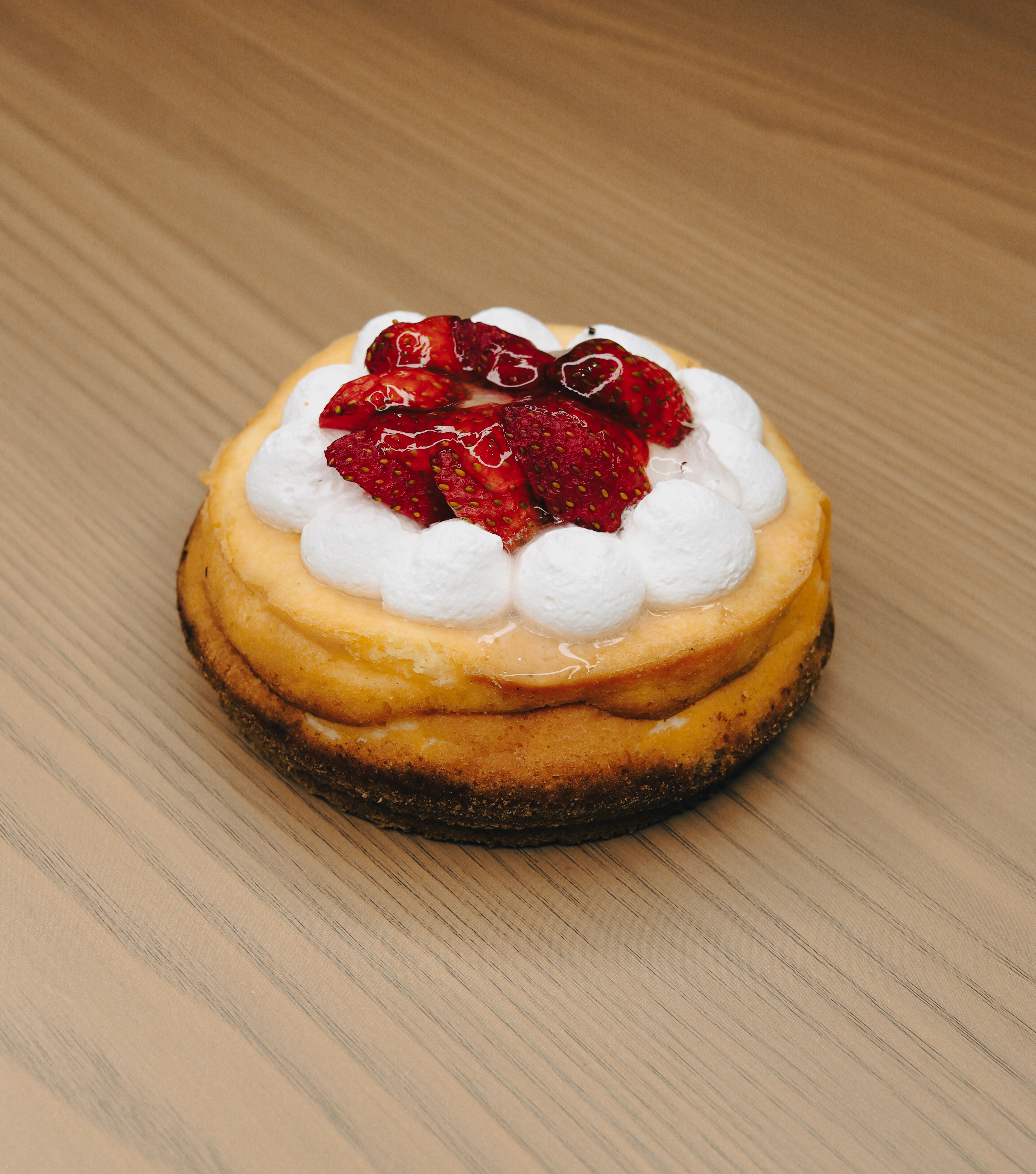 Photo by Mr. Pugo with Canon EOS 250D