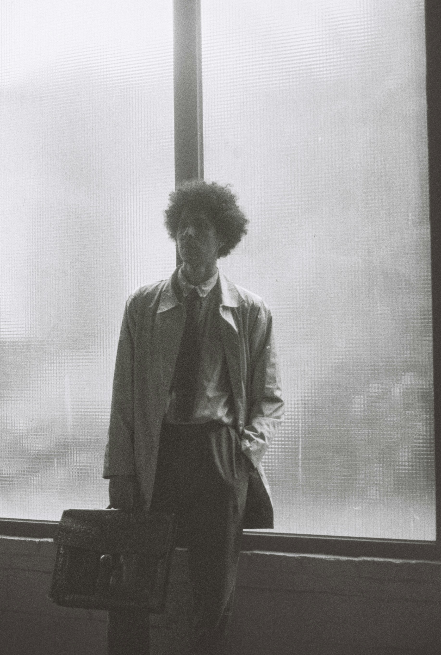 Backstage photo for the music video "Le Million" - Teme Tan (2023). Shot on film - Ilford XP2