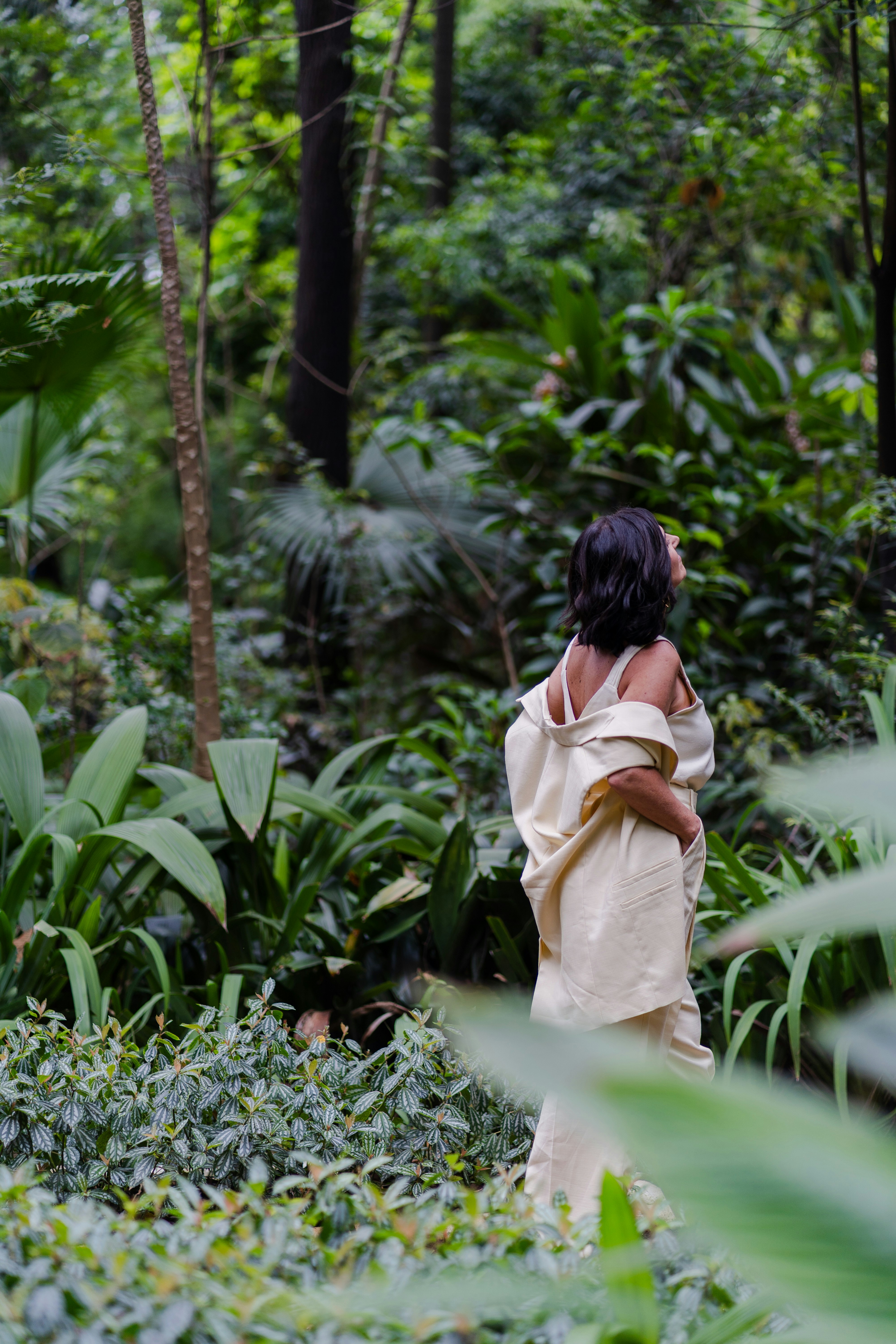 Whispers of Linen in a Neon-green Jungle