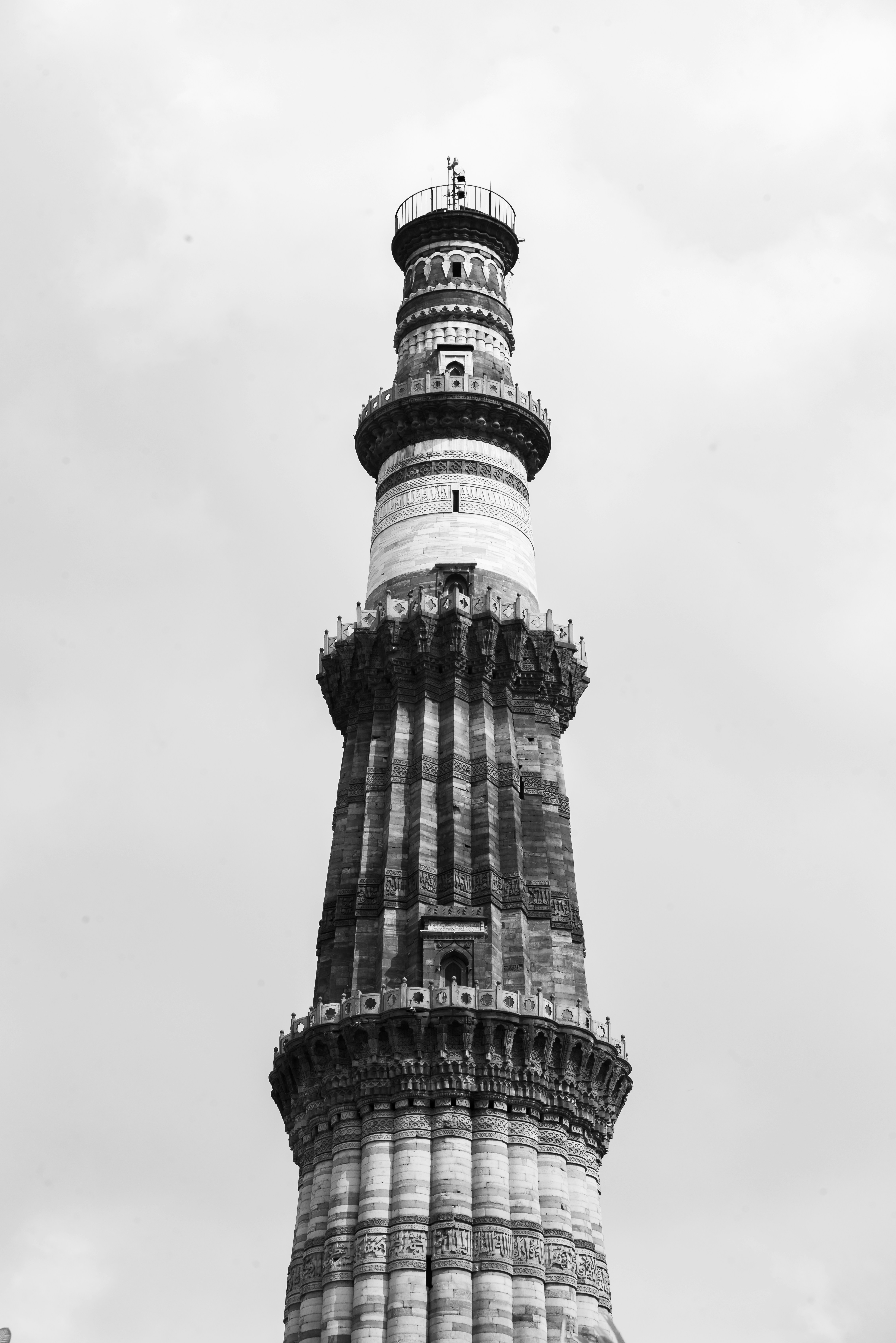 The Tower Reel: A Monumental Loom of Circles and Shadows