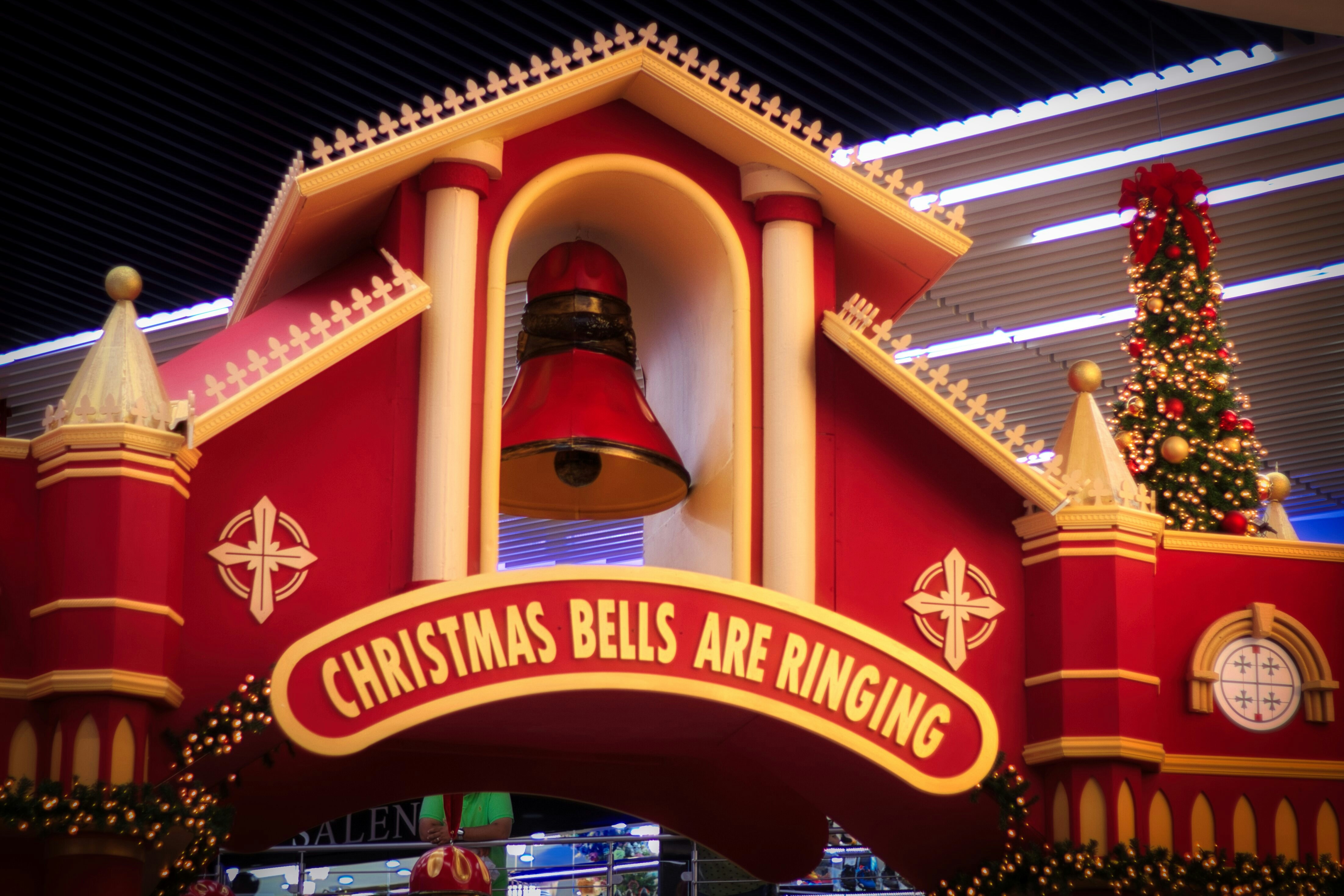 Crimson Bell Arch: A Festive Ringing Display