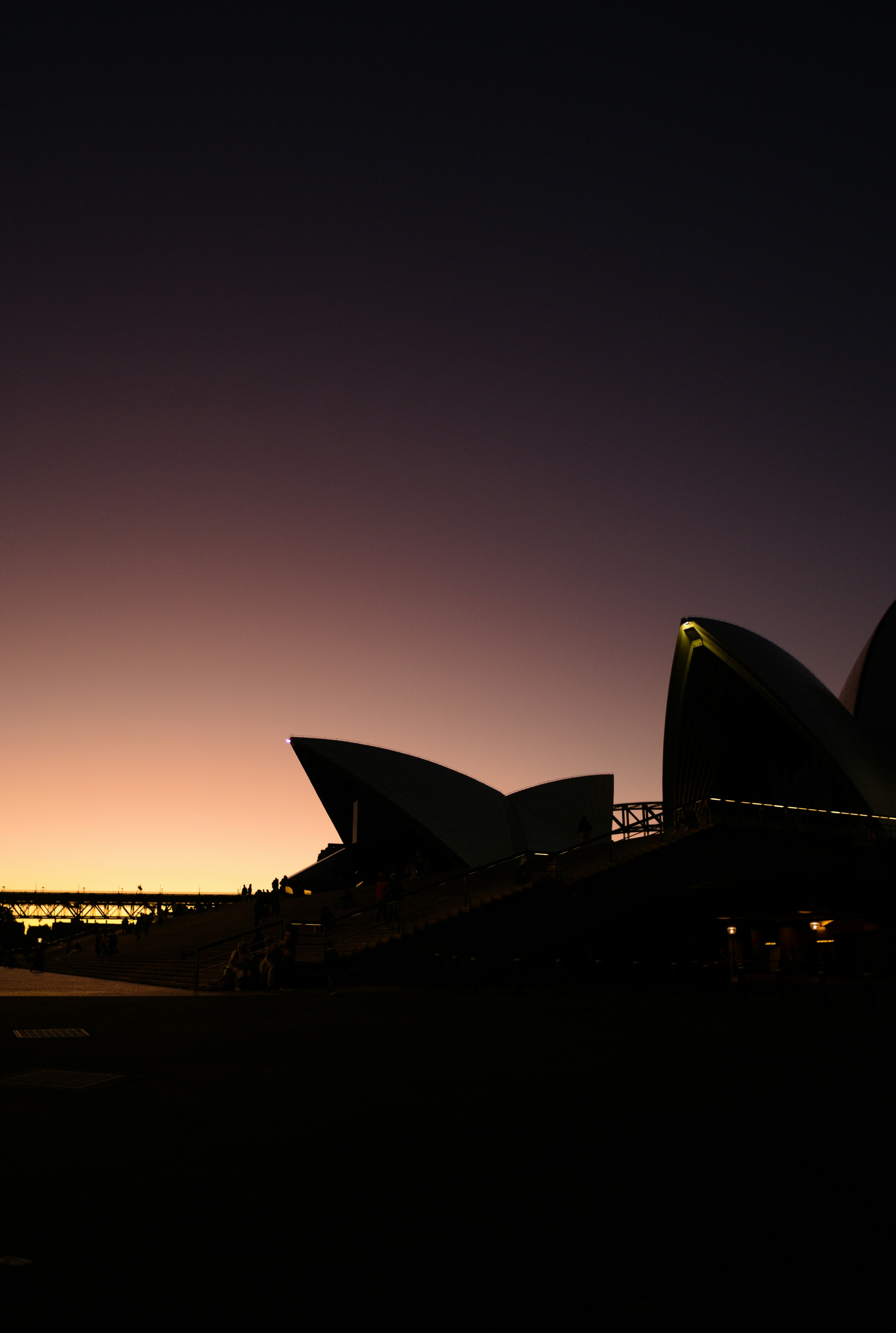 Dusk Sails: A Quiet Silhouette Over Sydney Opera House