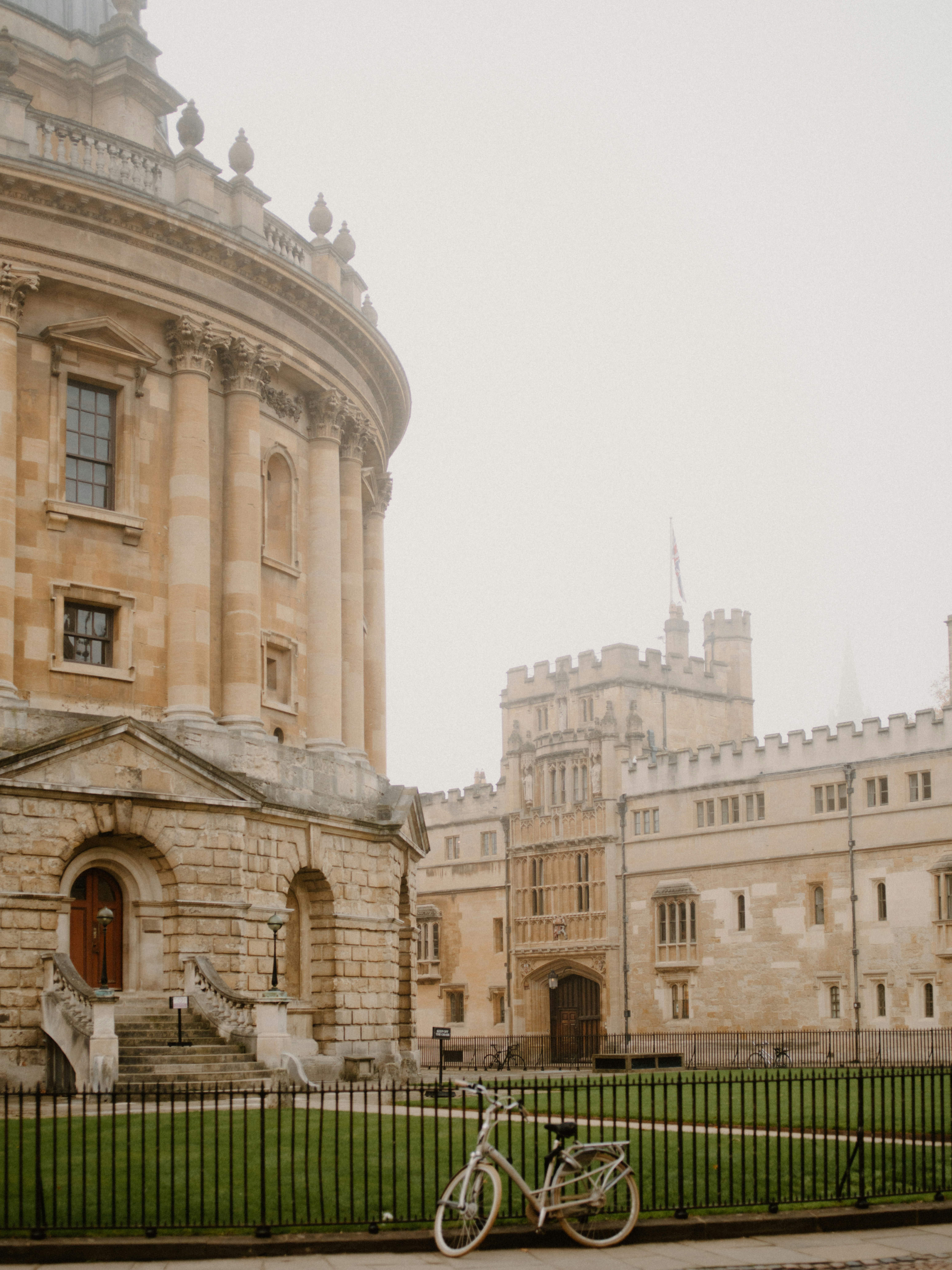 Photo by Annie Spratt with Ricoh PENTAX 645Z