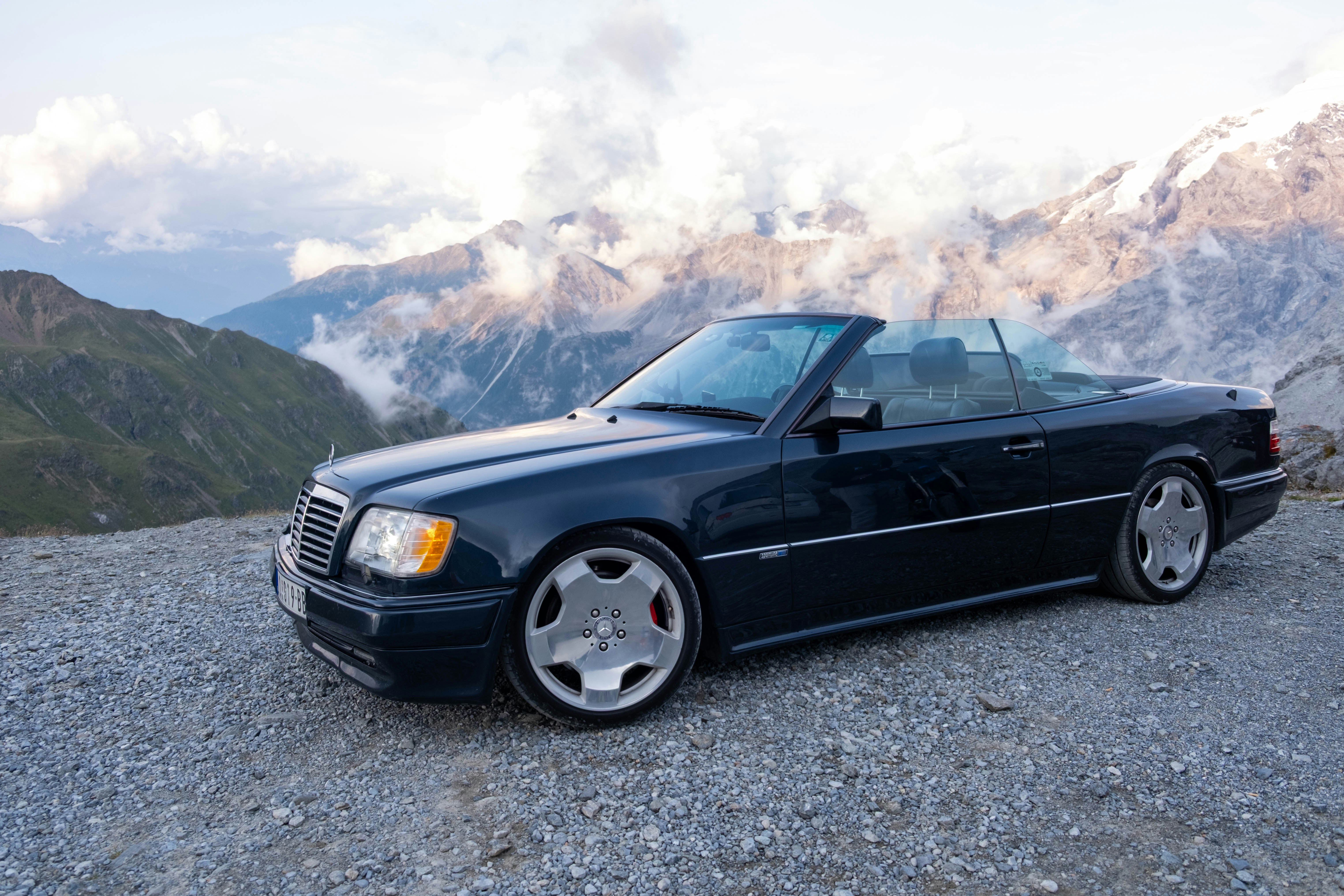 Mercedes e36 amg a124 on Stelvio pass