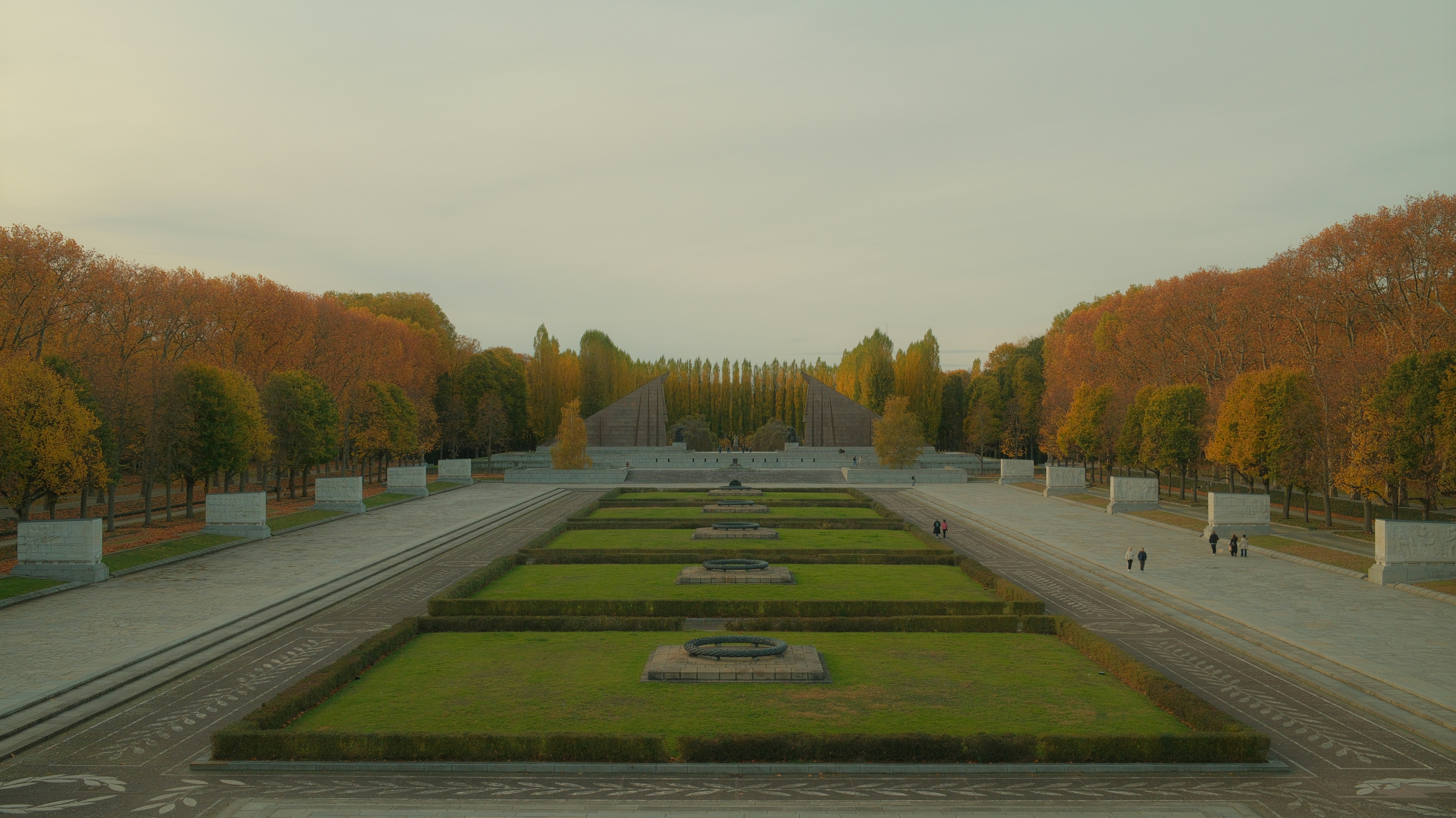 Autumn park with symmetrical pathways and trees photo – Free Travel ...