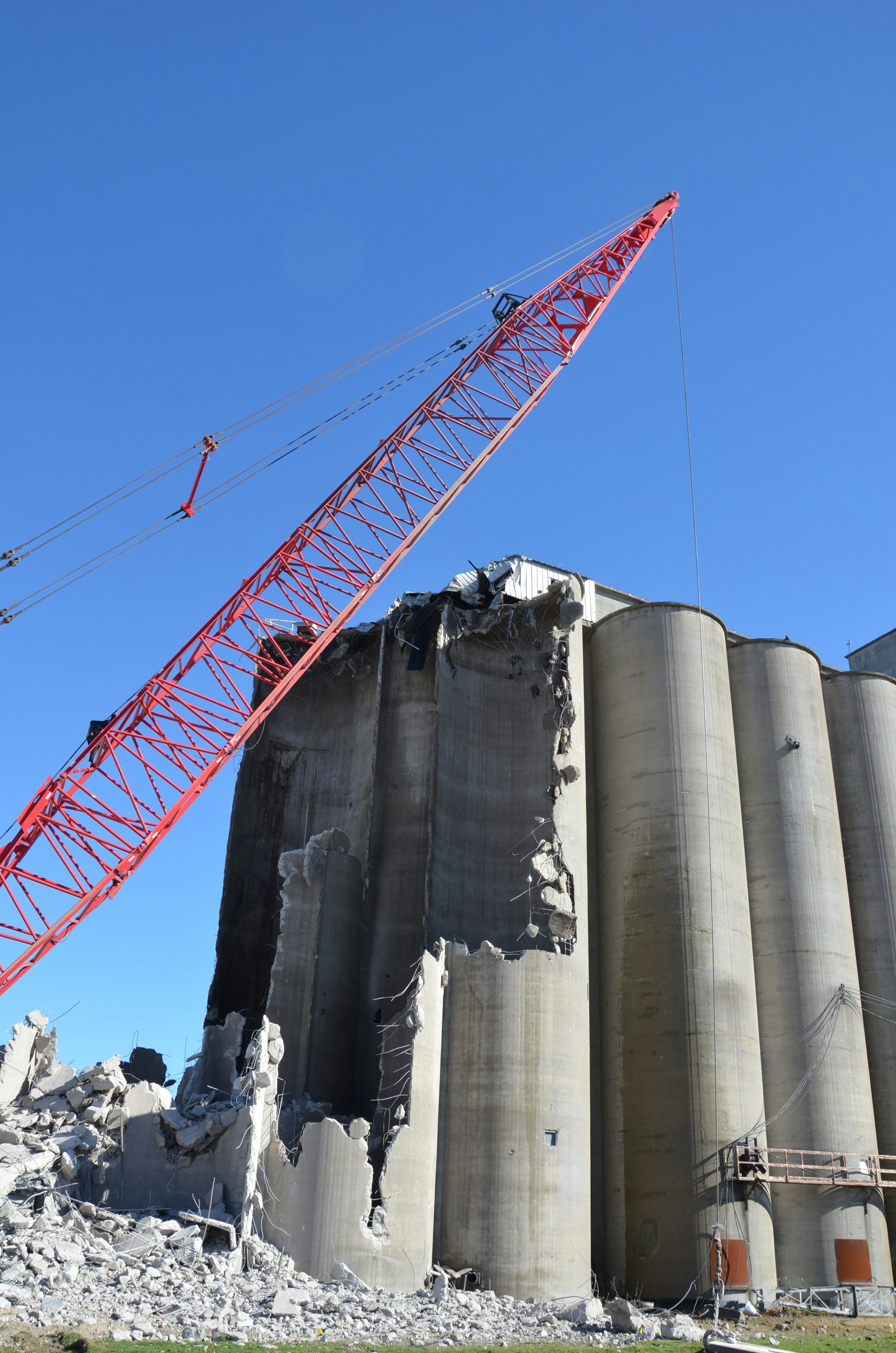 Demolishing the concrete silos in Wilmington, OH