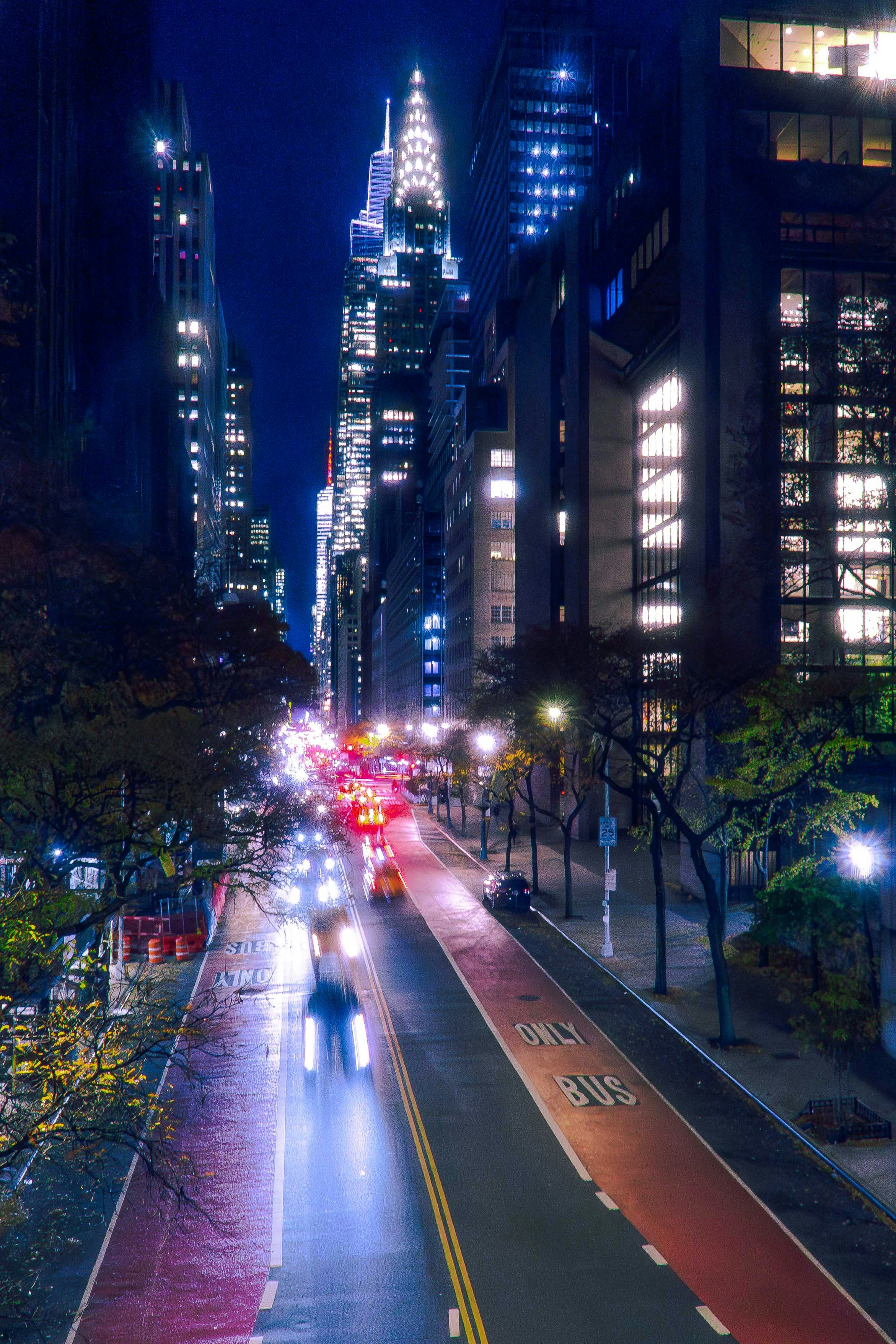 Night shot of the Chrysler Building