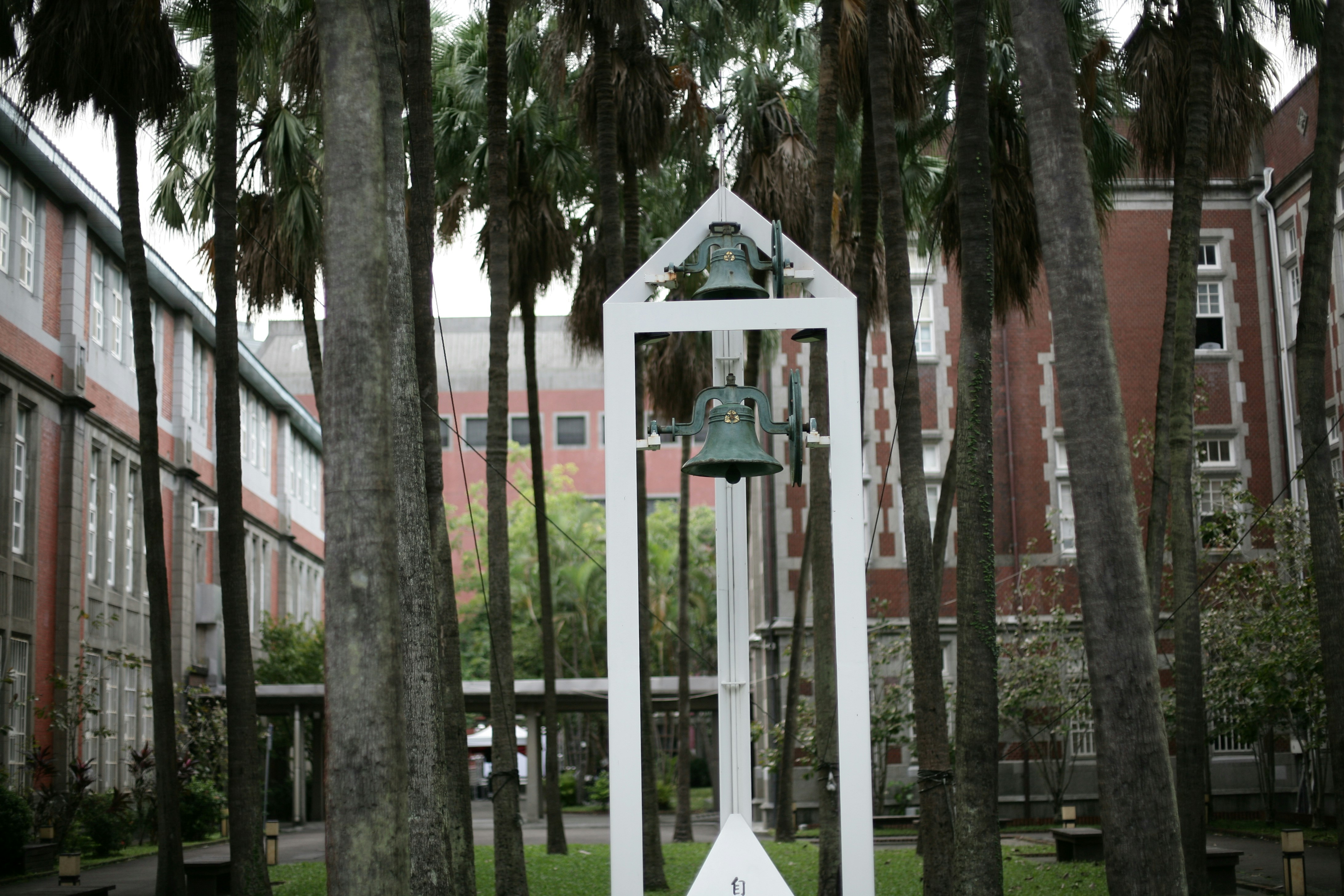 Photo by MChe Lee with CANON EOS 5D