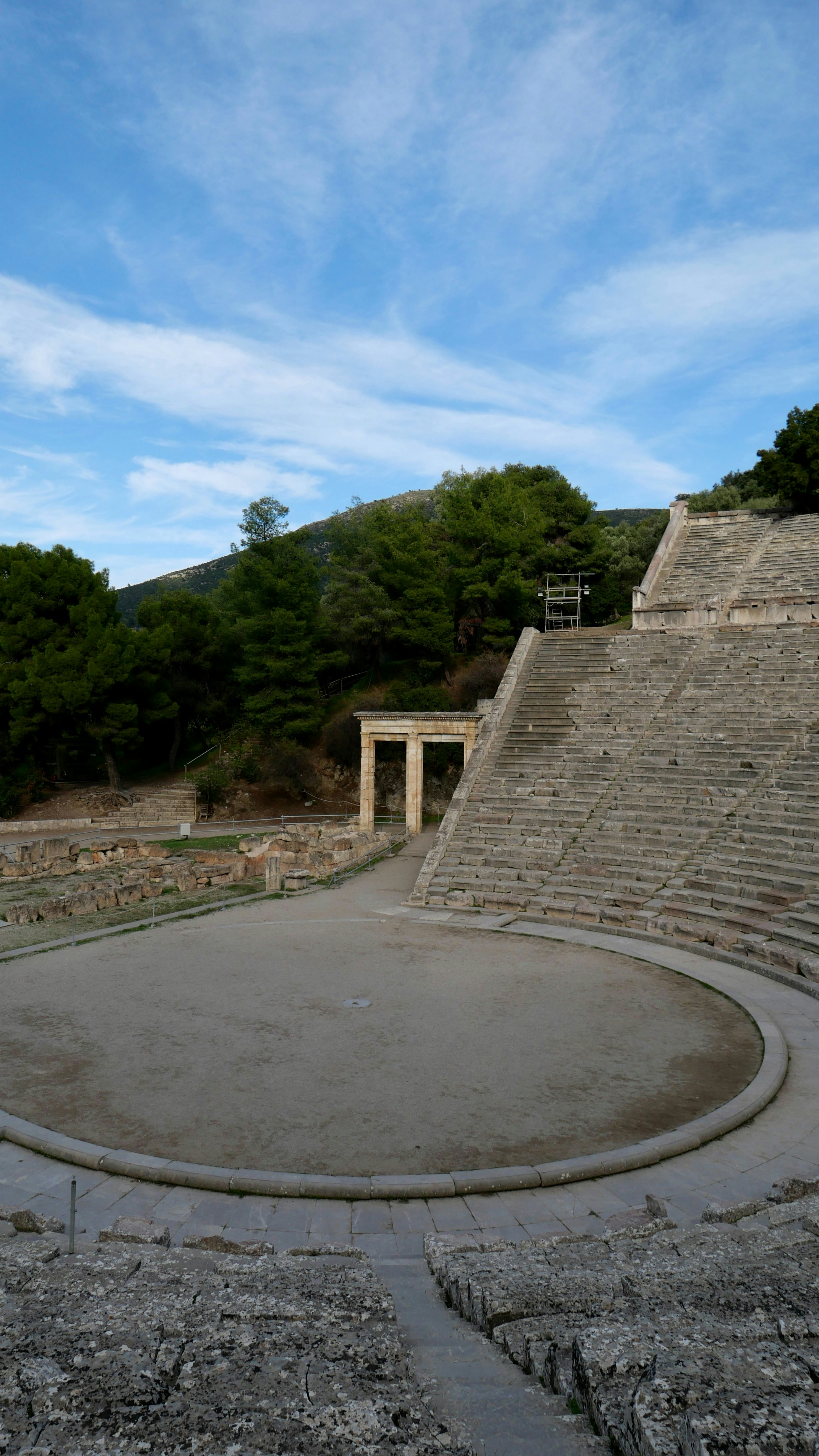 Stone Rings Under a Clear Sky: An Ancient Amphitheater Reaches for Daylight