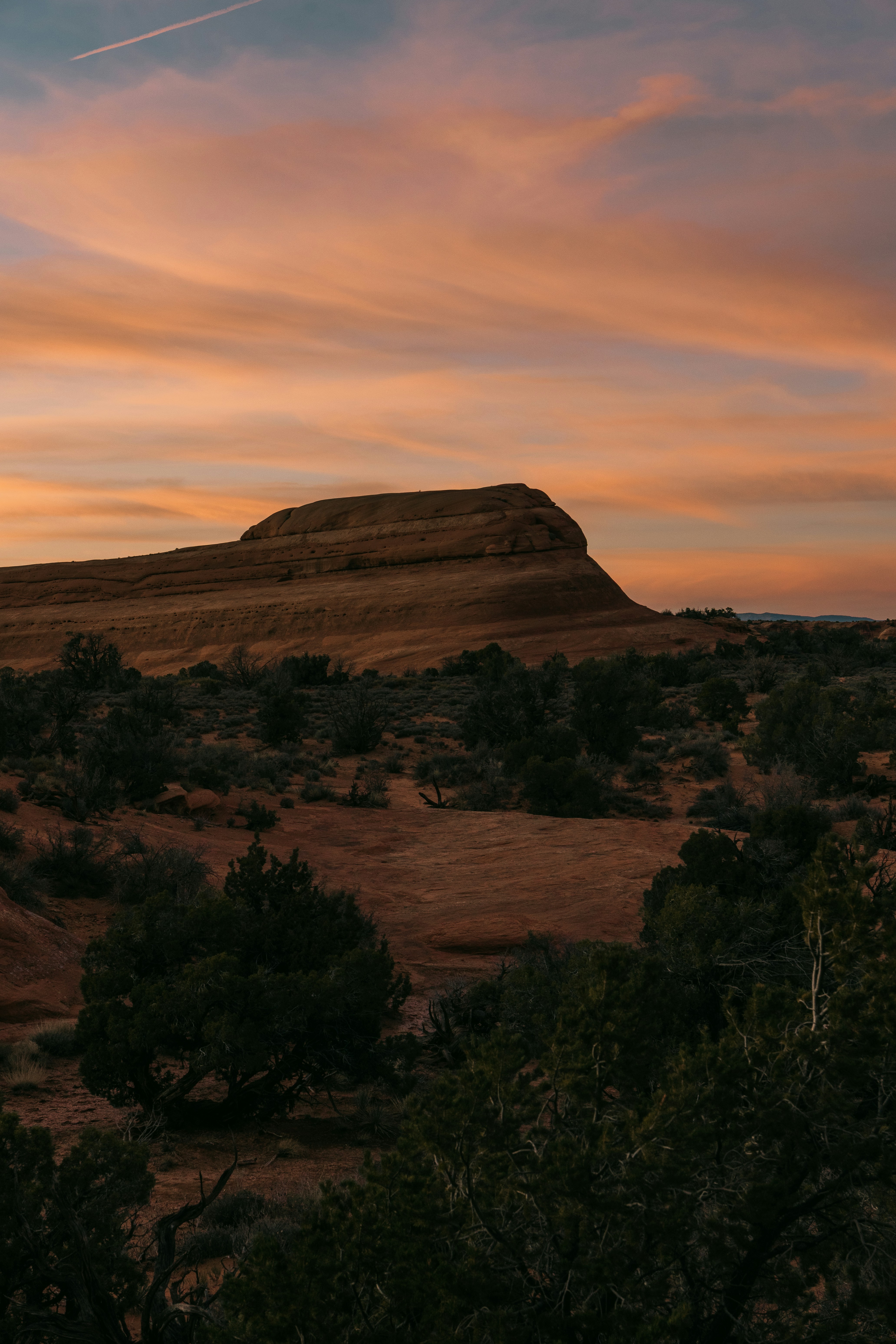 Dusk Over the Desert Mesa: Velvet Sky Meets a Red Rock Promontory