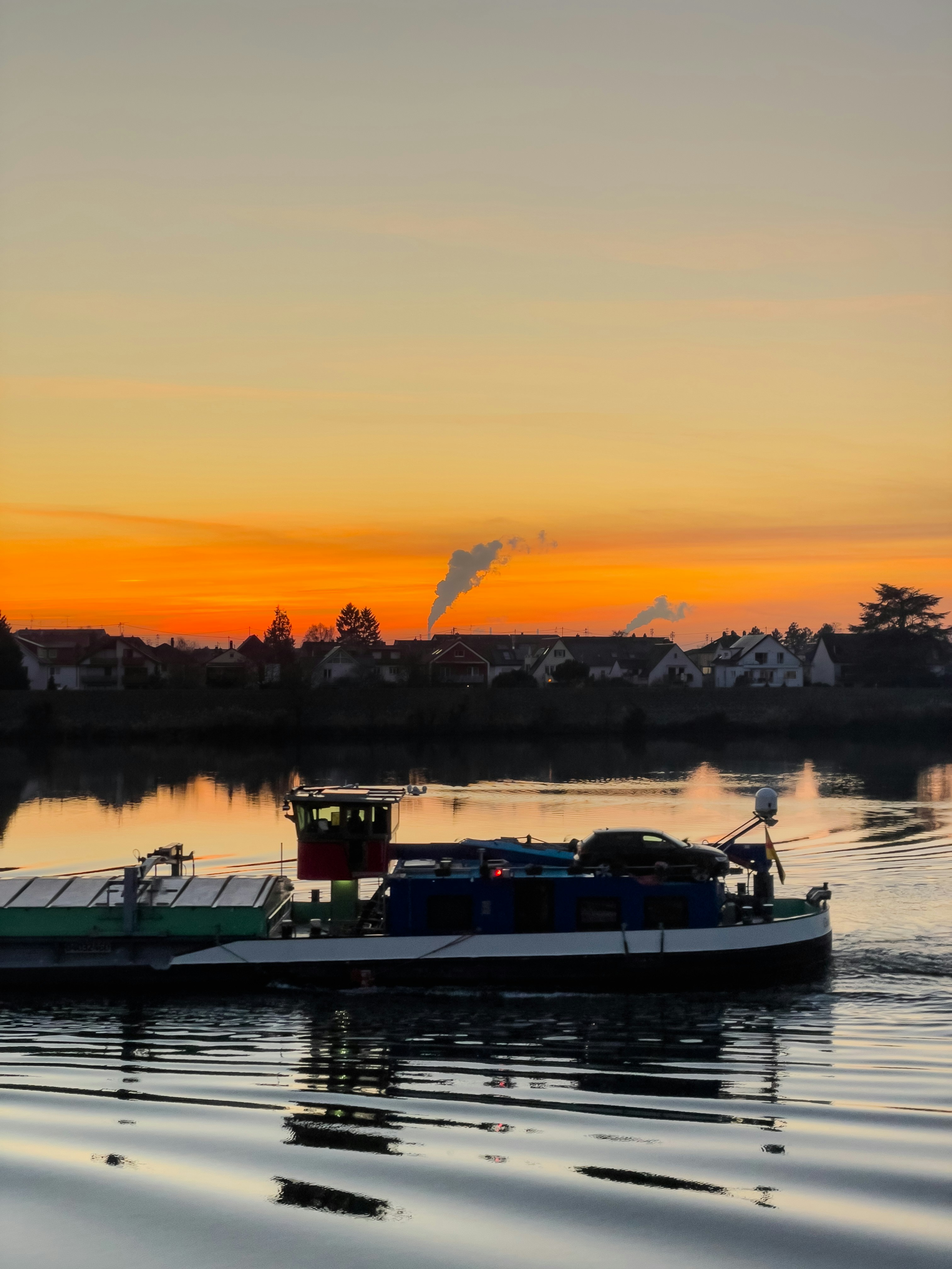 Dusk Hull on the Glassy River