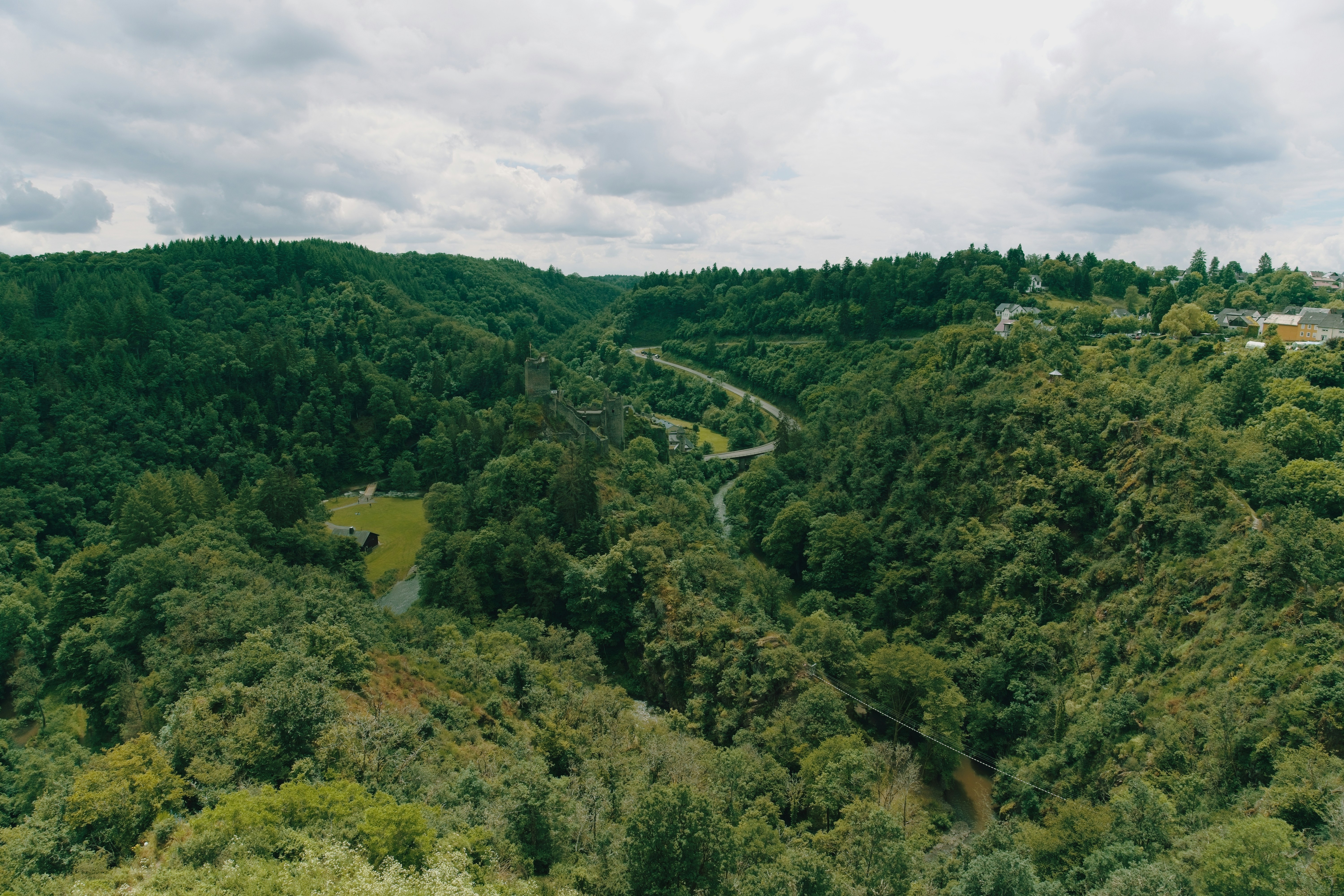 Photo by Julian Zwengel with Sony Alpha 6300