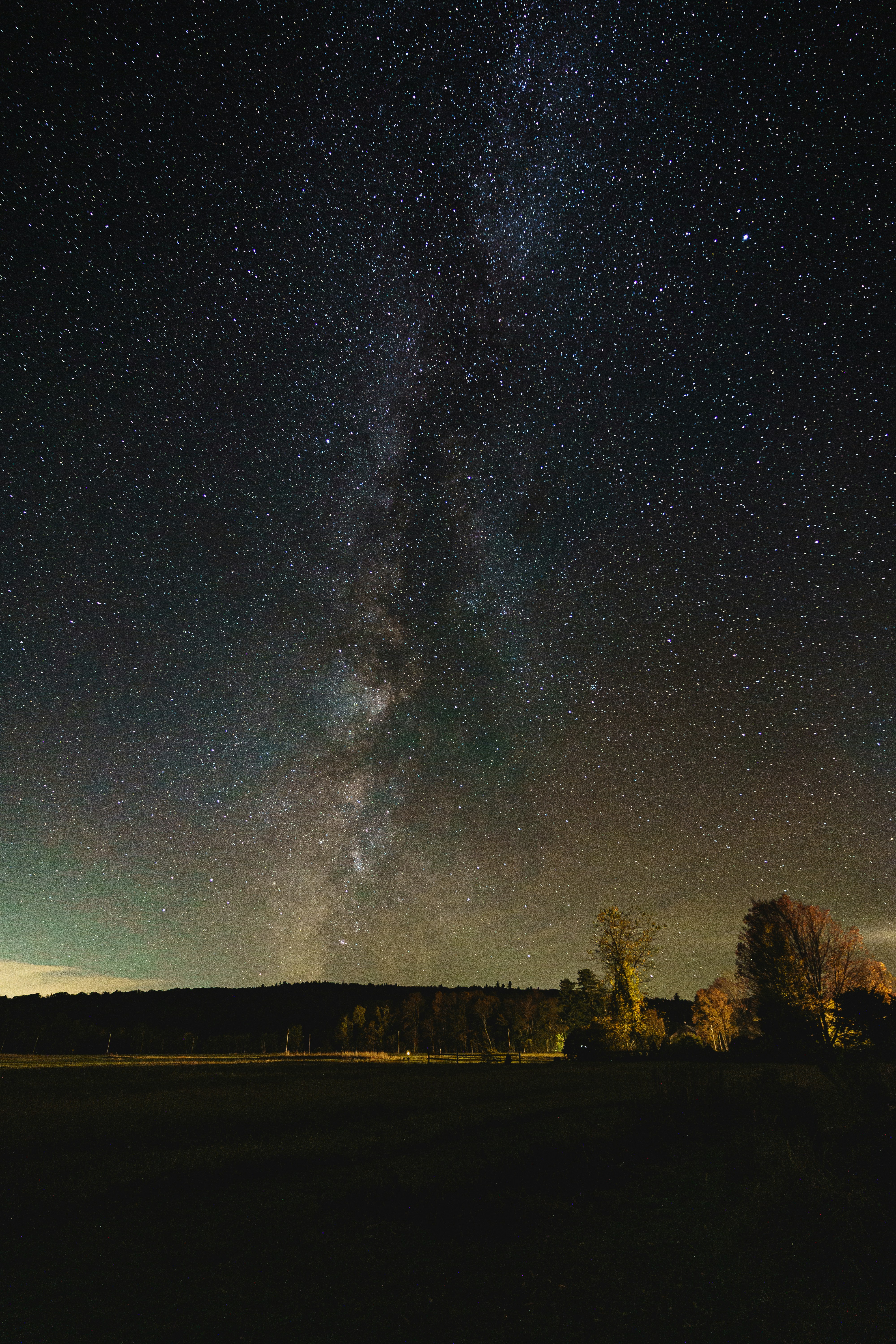 Milky Way Crossing the Quiet Horizon over a Rural Field
