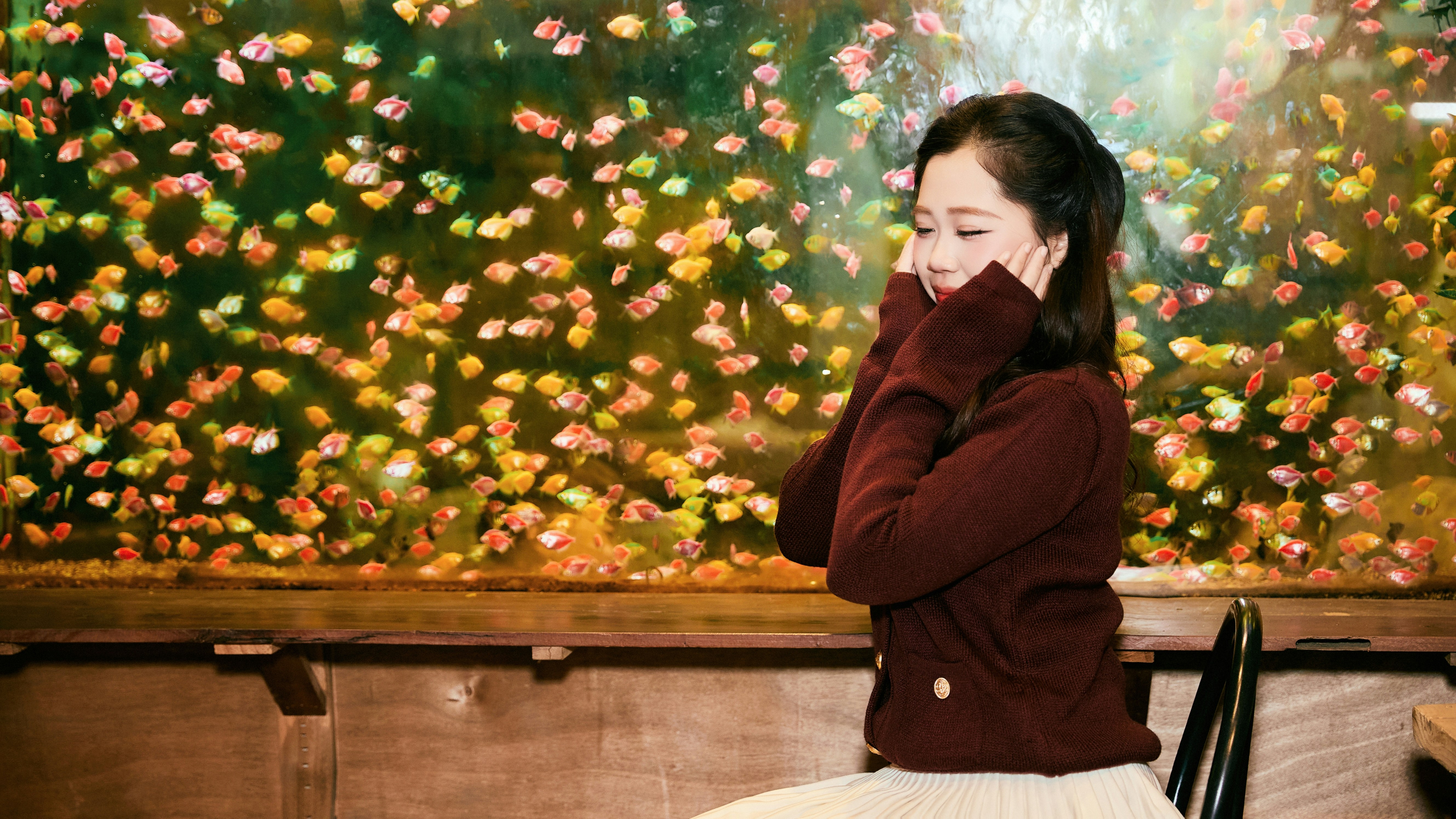 Vietnamese girl posing on Christmas day