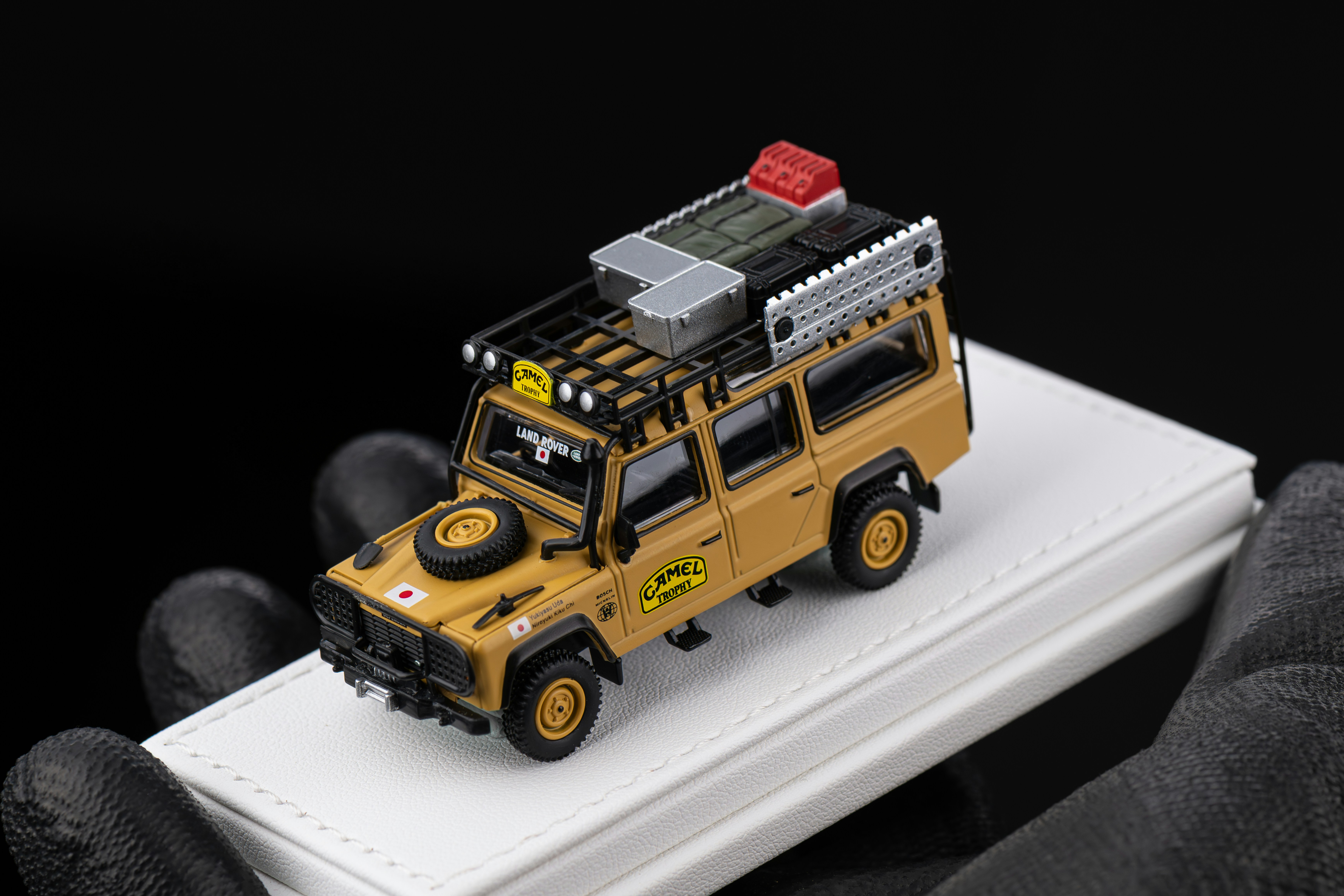 Miniature Expedition: Desert Tiger on White pedestal