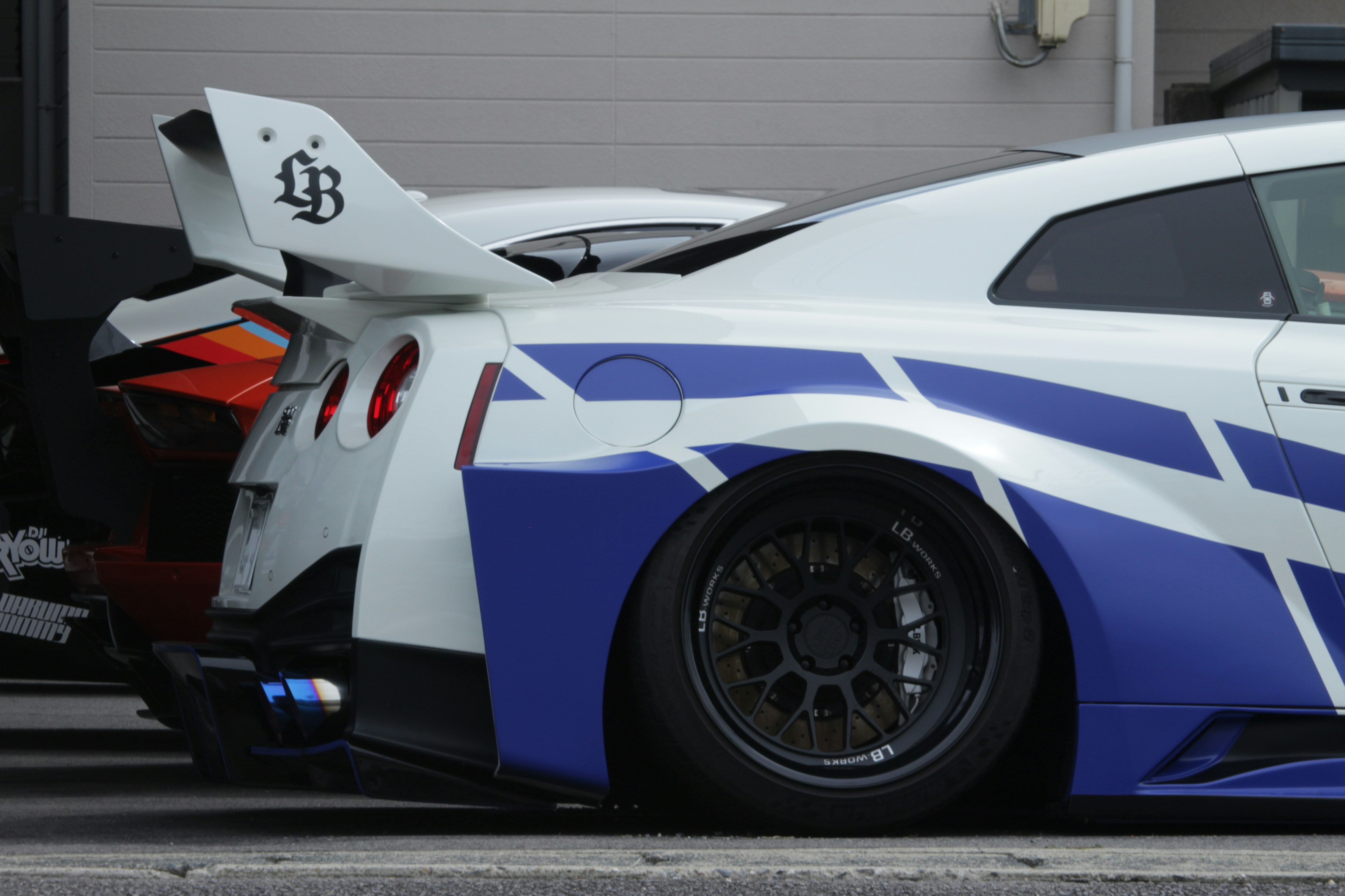 Instagram @alban_carguy