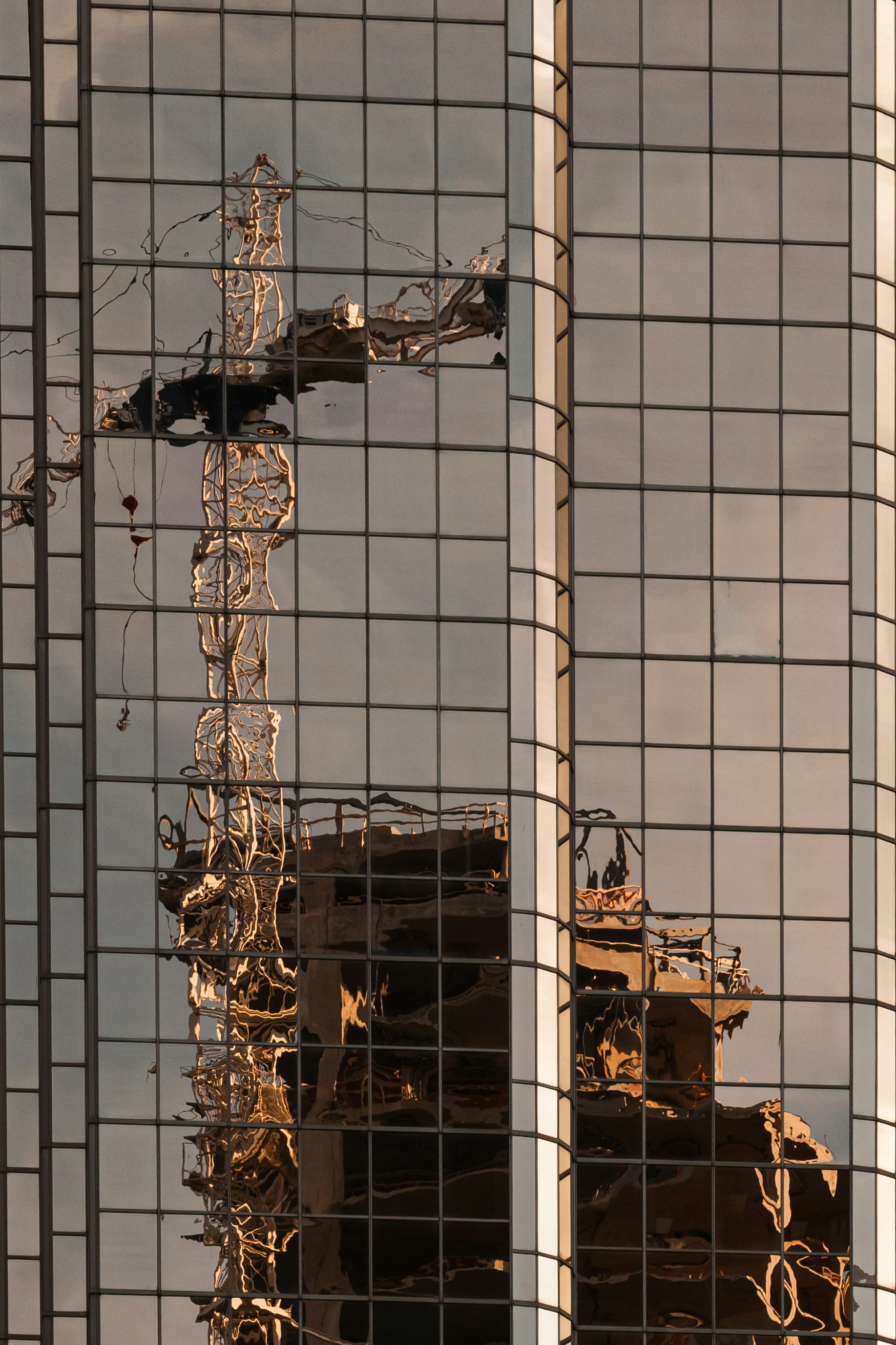 Fragmented Glass, Golden Light