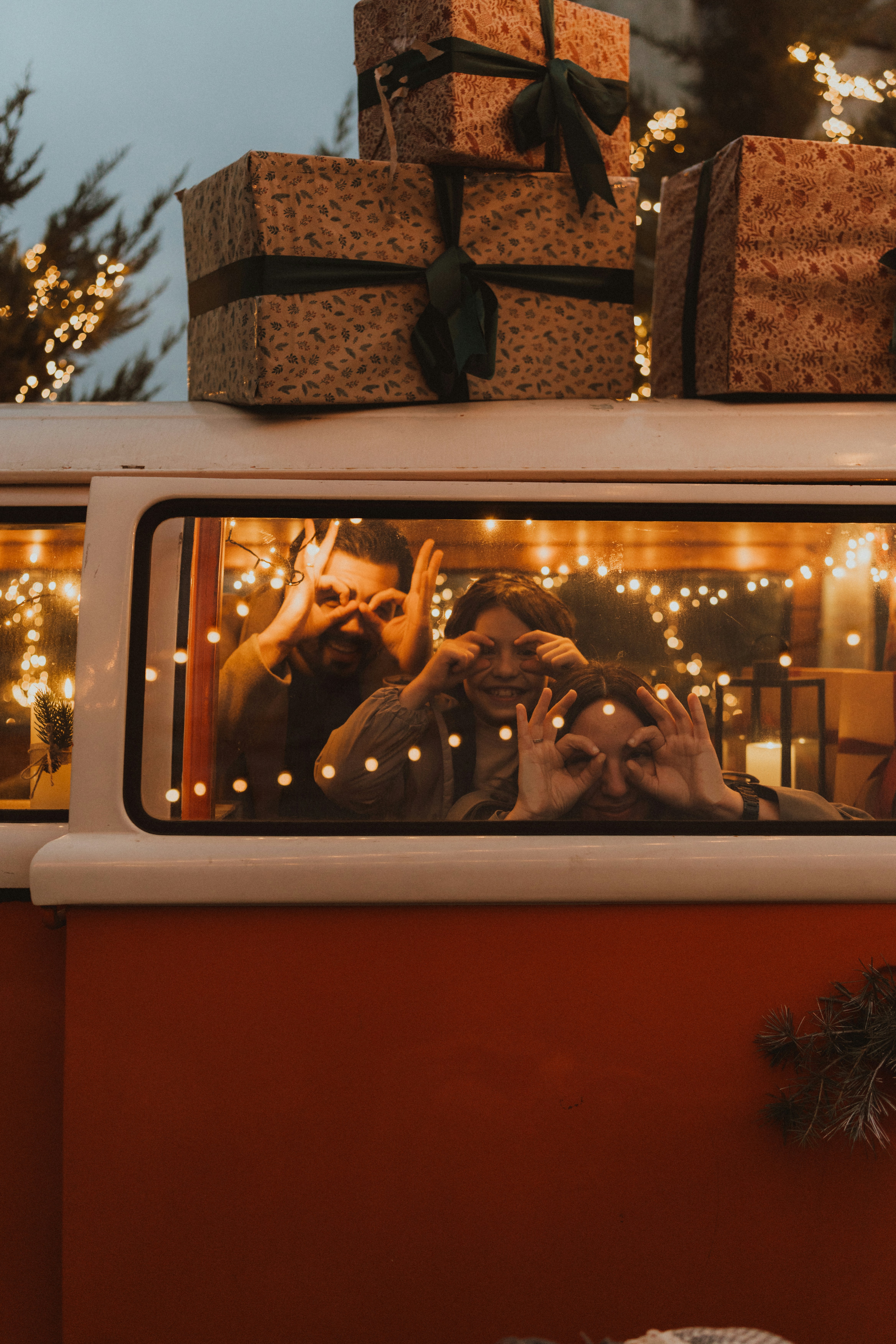 Glimmering Gifts and Grinning Windows