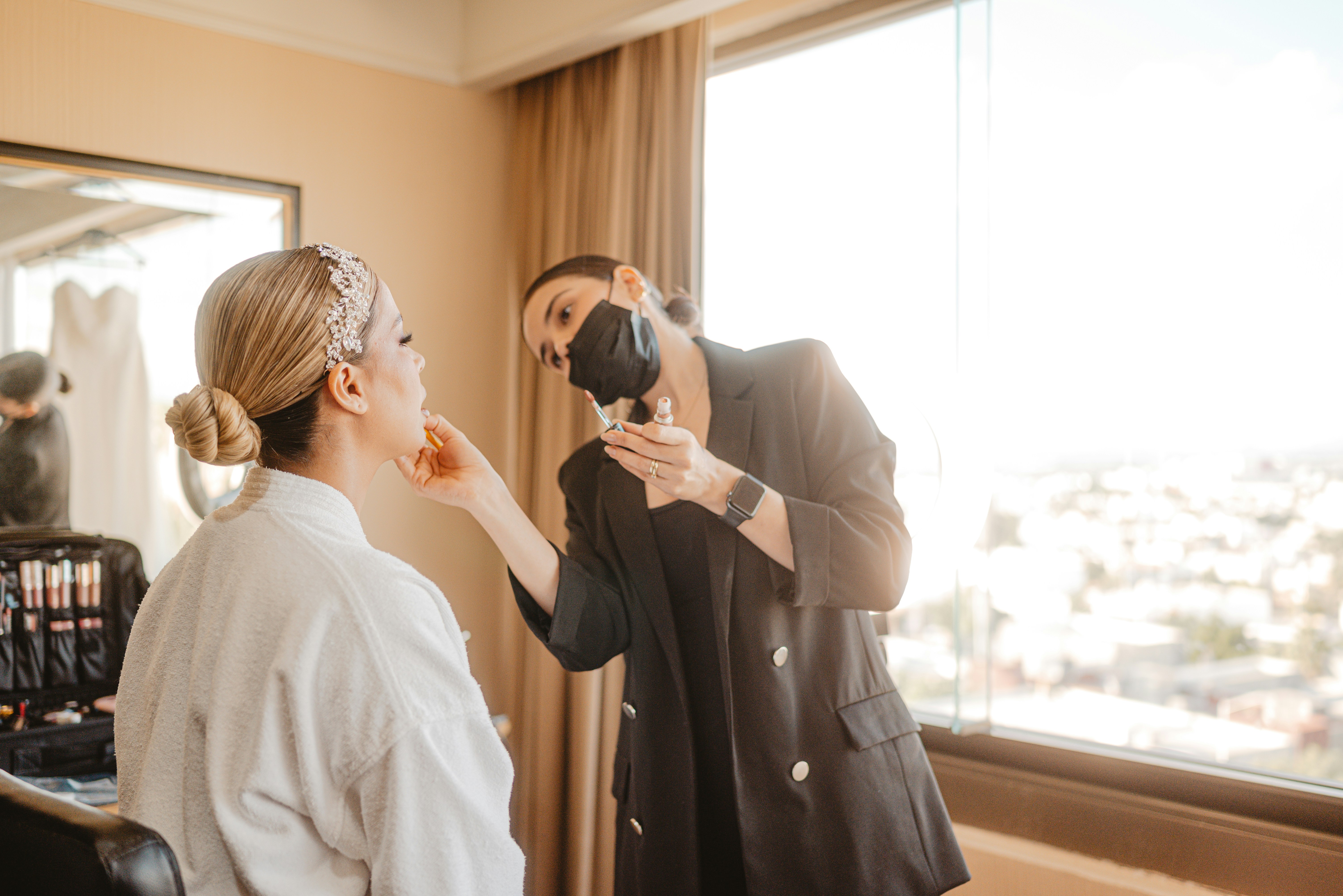 Brush and Bloom: A Makeup Artist Perfects the Bridal Glow