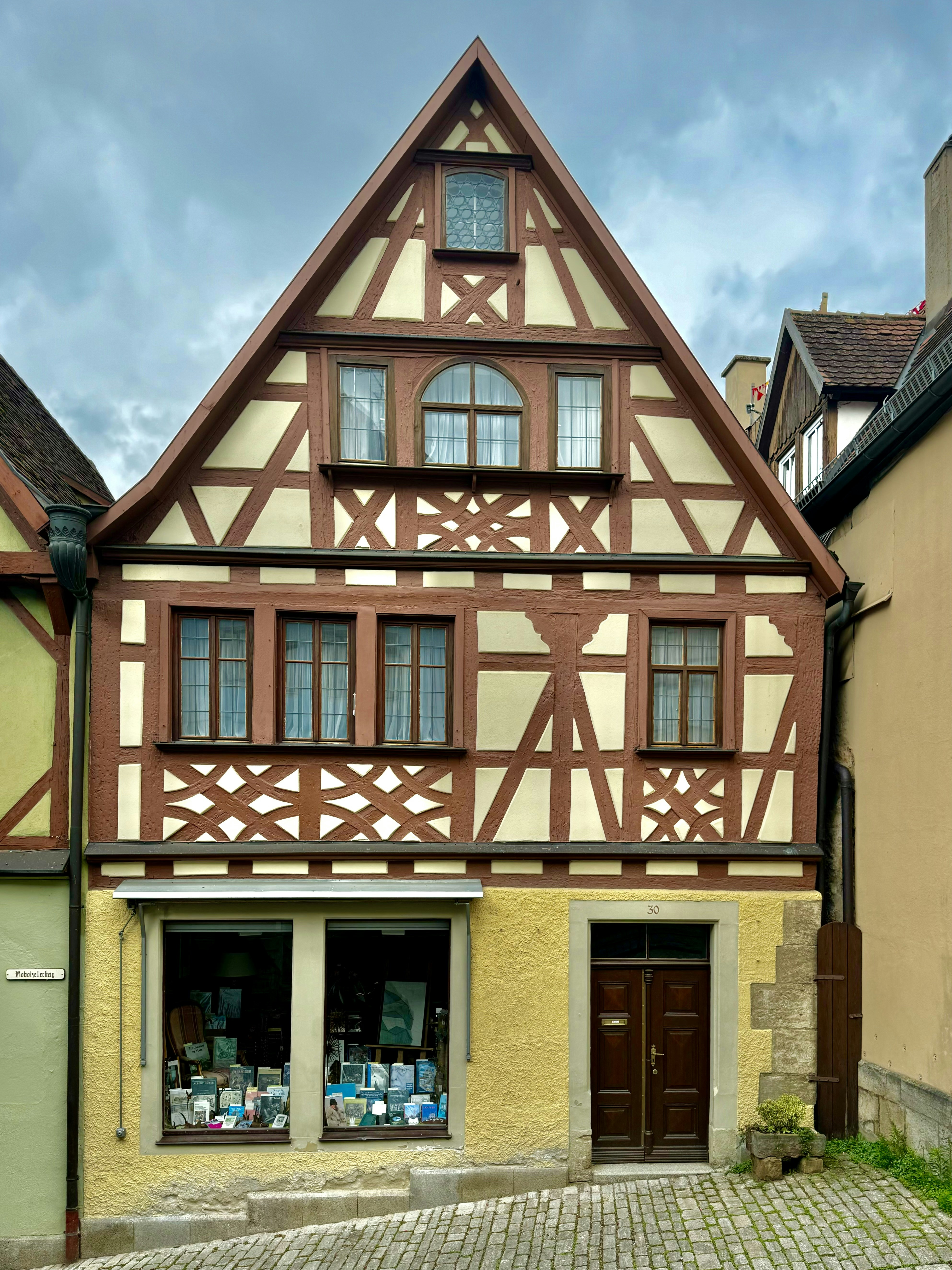 Photo by Ronald Vermeijs with Apple iPhone 15 Pro