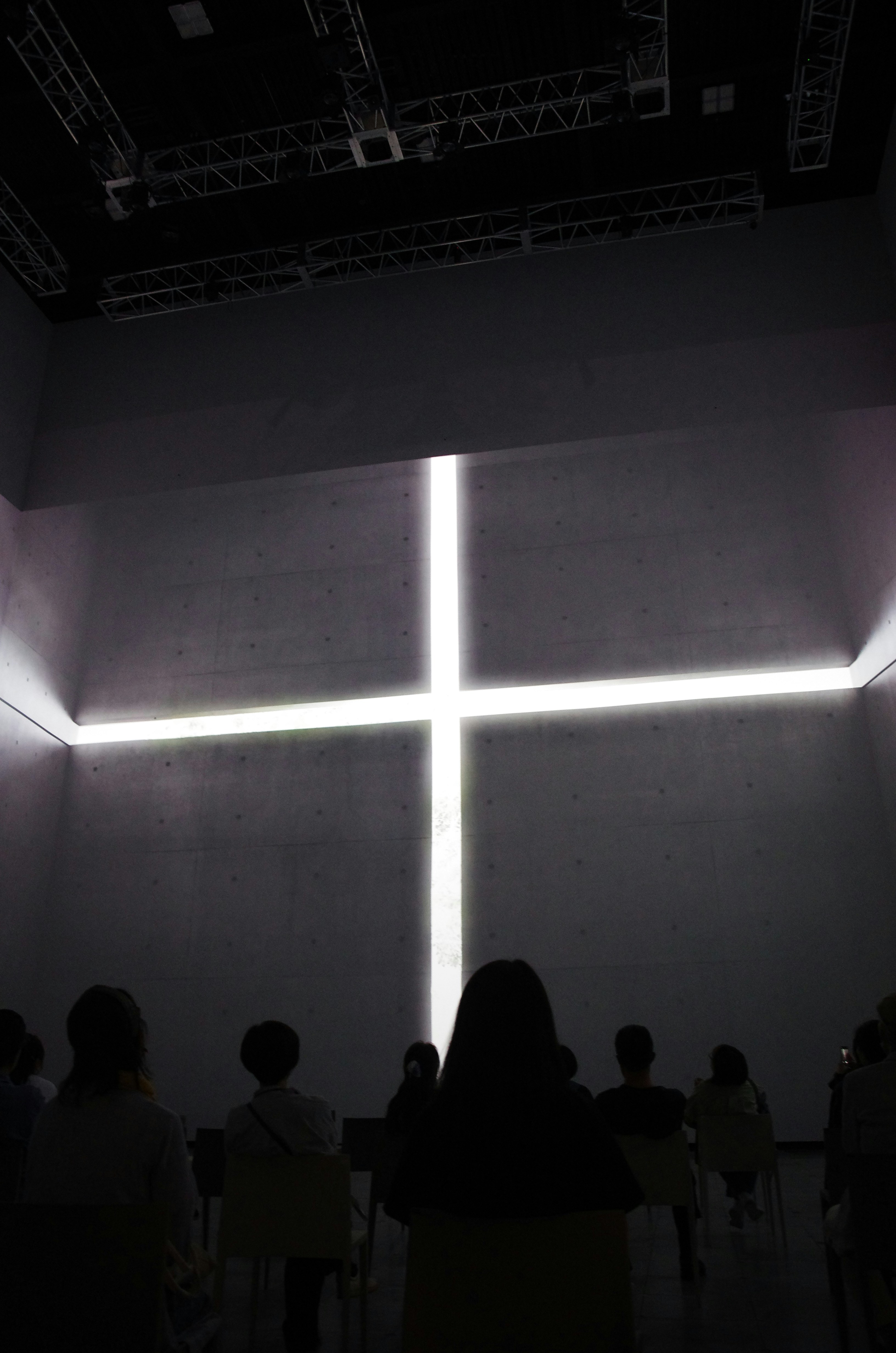 Cross of Light: An Audience Faces a Neon Divide