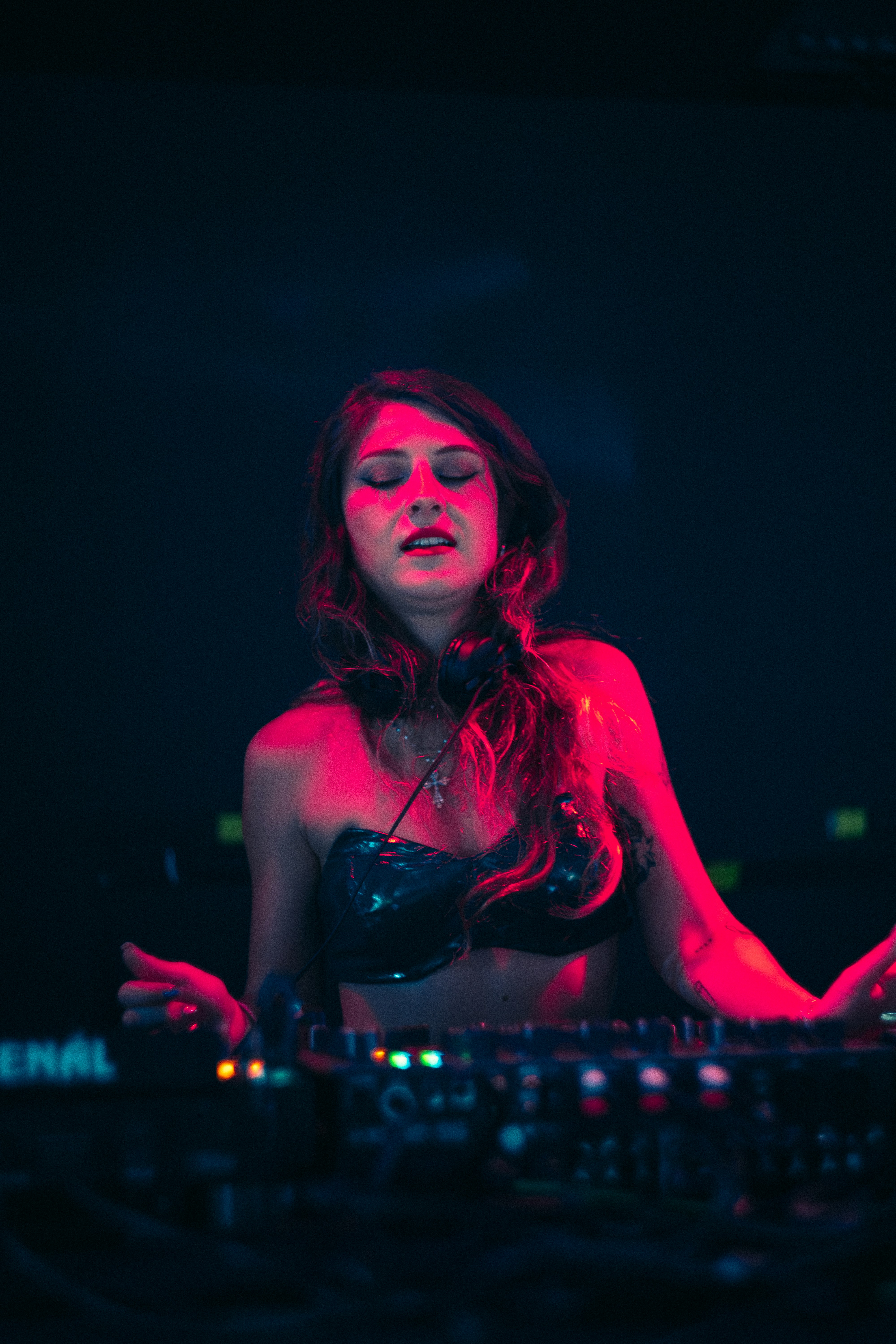 Photo by Laszlo Barta with Sony Alpha 7C