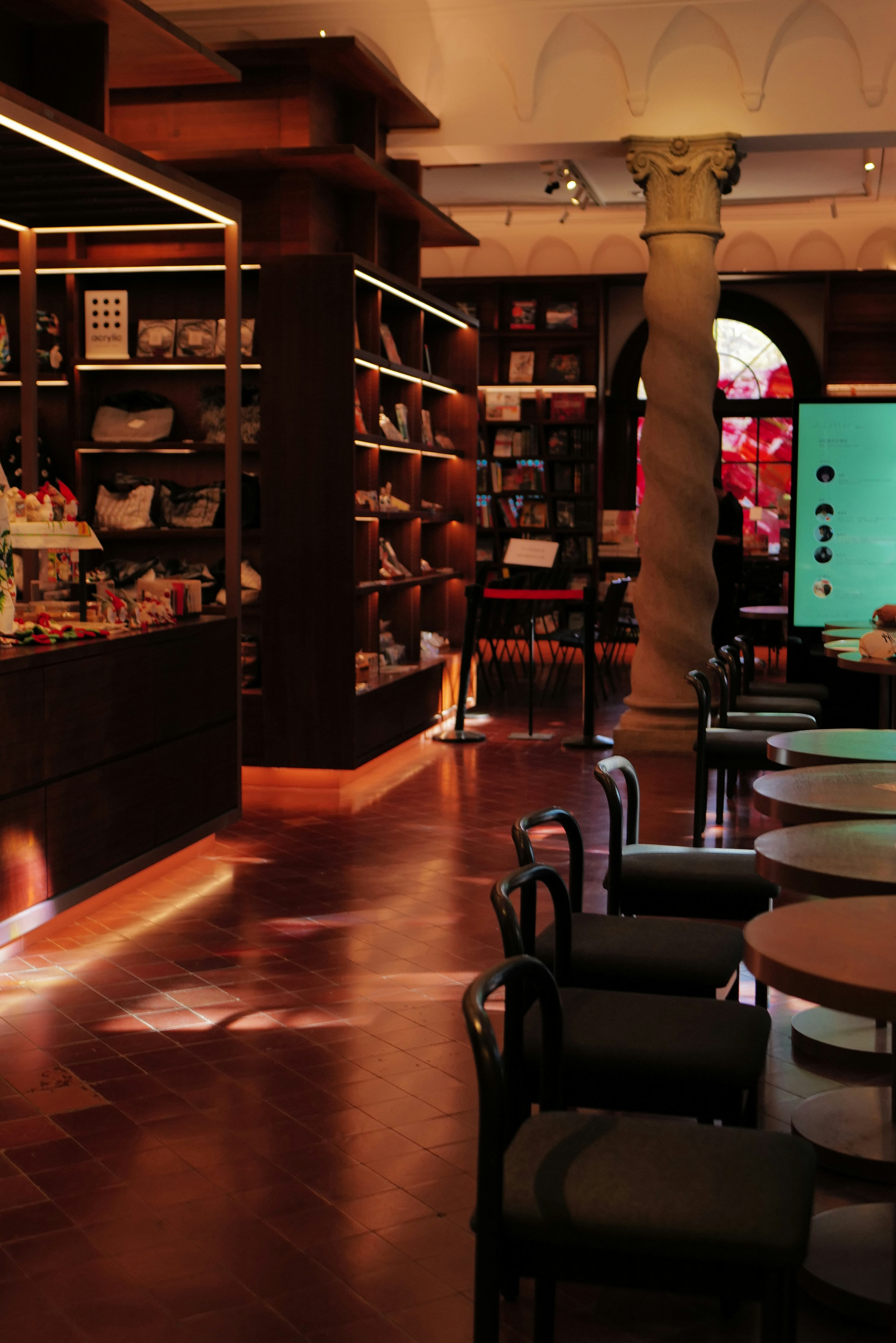 Photo by Joe Yu with Leica Q2