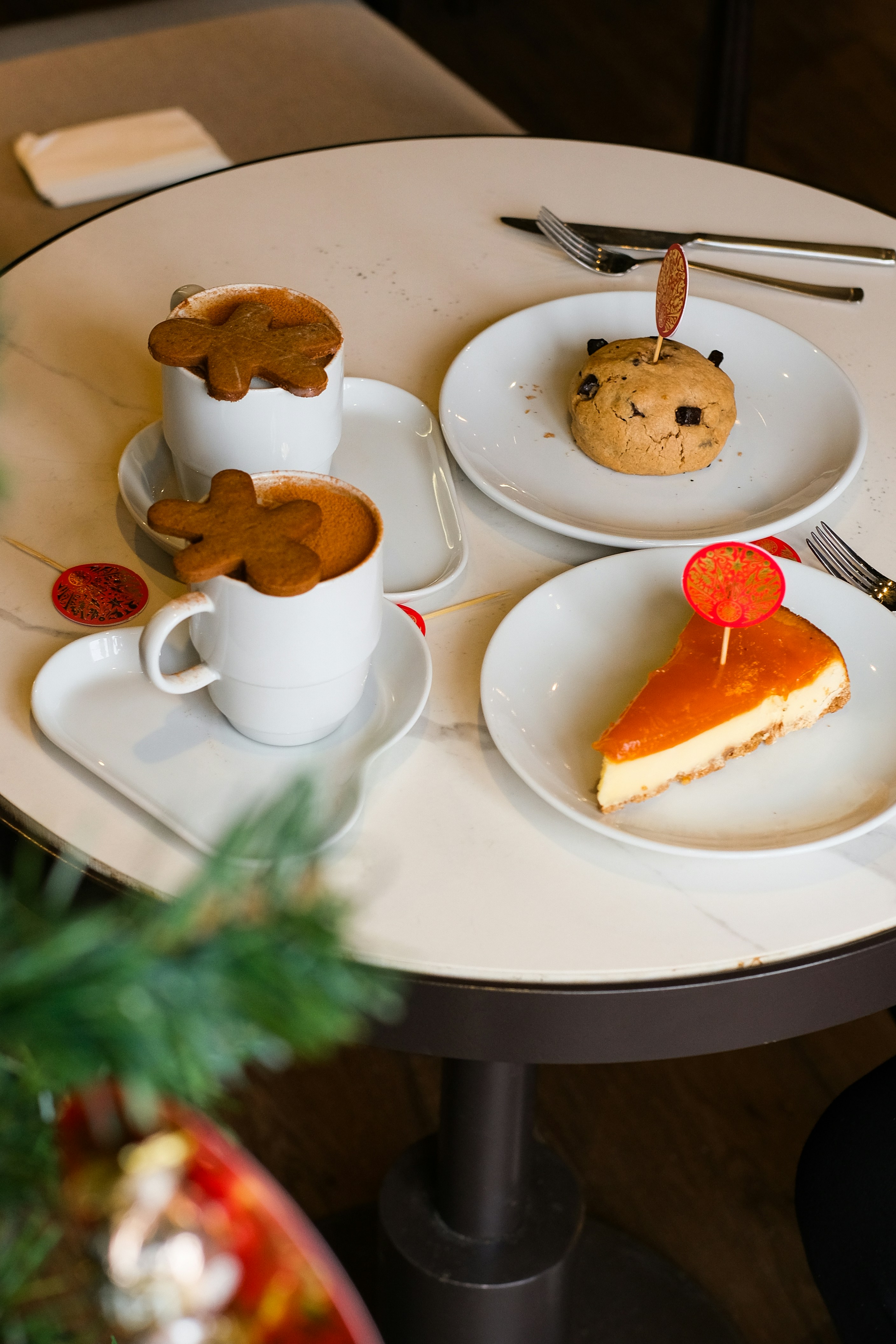 Cafe Confections on a Marble Run: Cookies, Cakey Desserts, and Cocoa in Quiet Afternoon Light