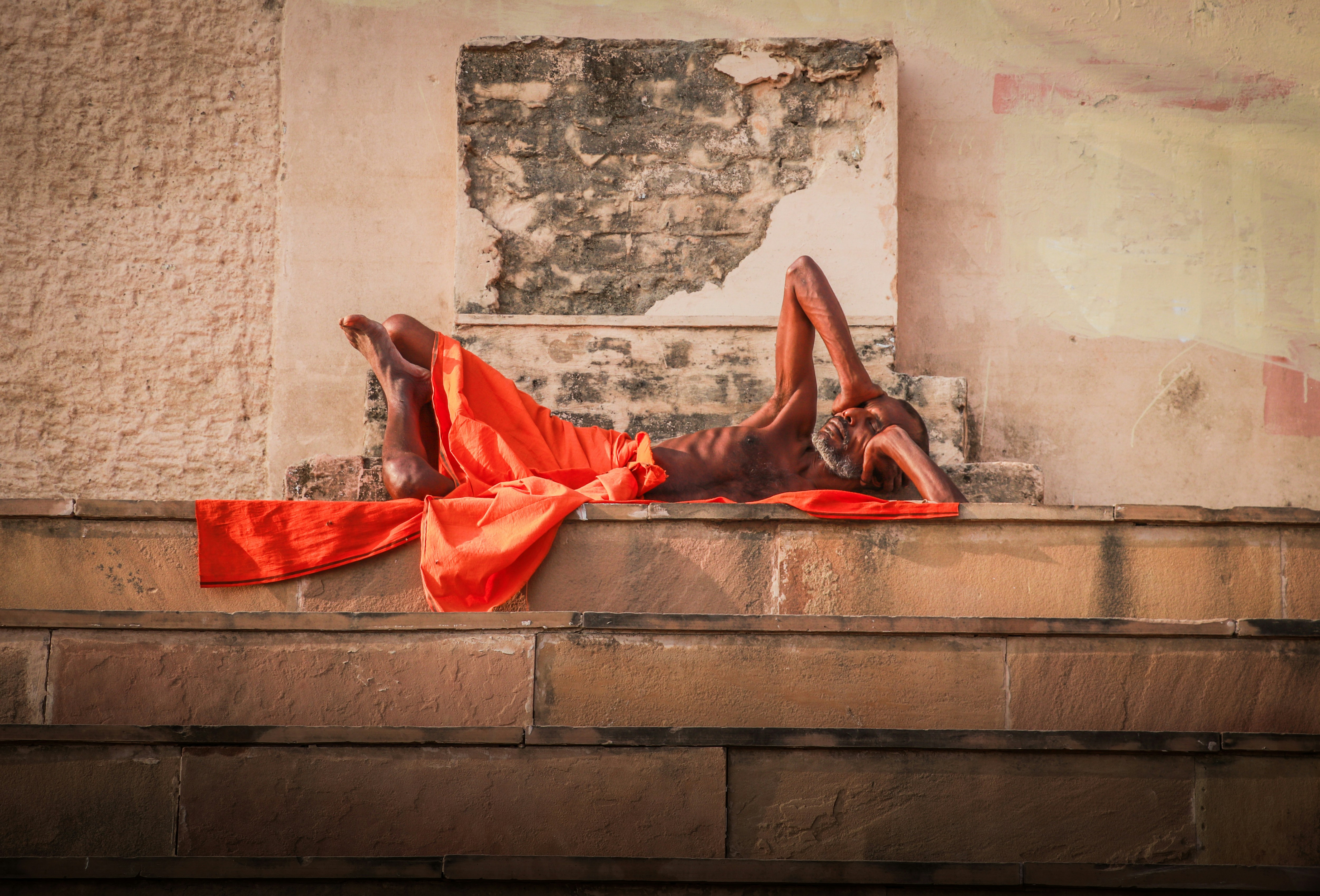 all I need is December with relaxing sun bath at the ghats of Banaras..