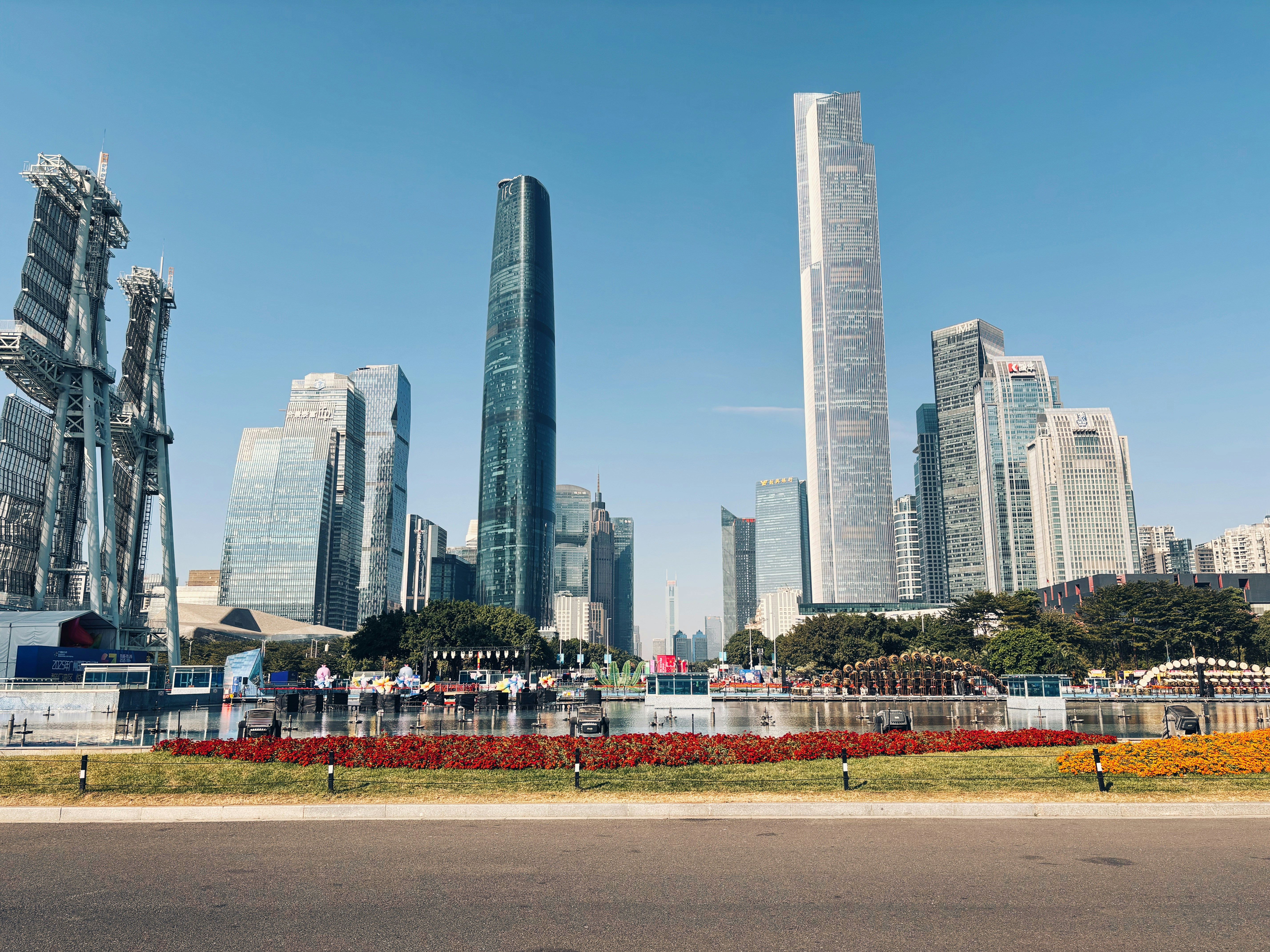 Modern skyscrapers rise against a clear blue sky. photo – Free Architecture Image on Unsplash