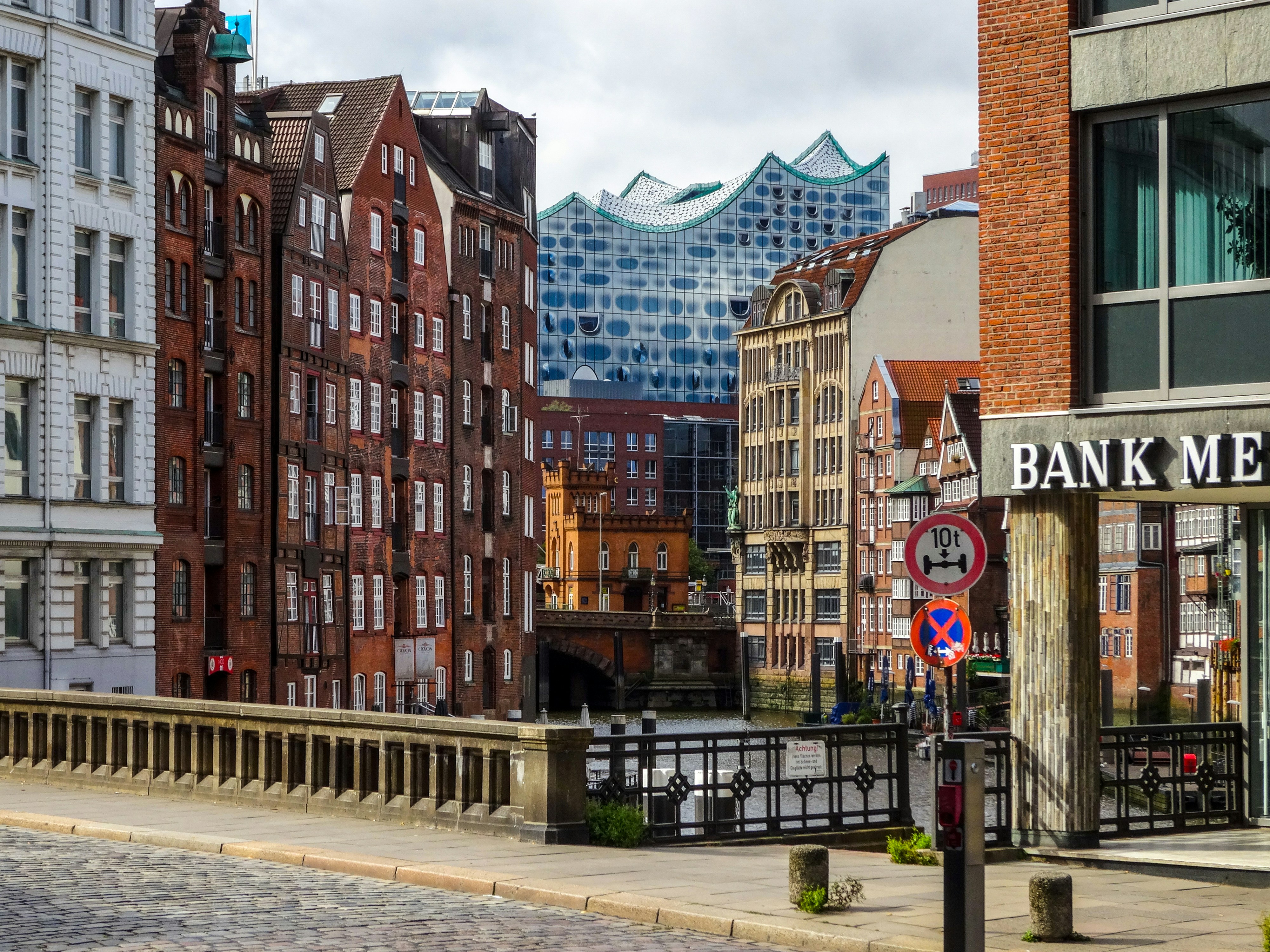 Photo by Nikolai Kolosov with Sony Cyber-shot WX300