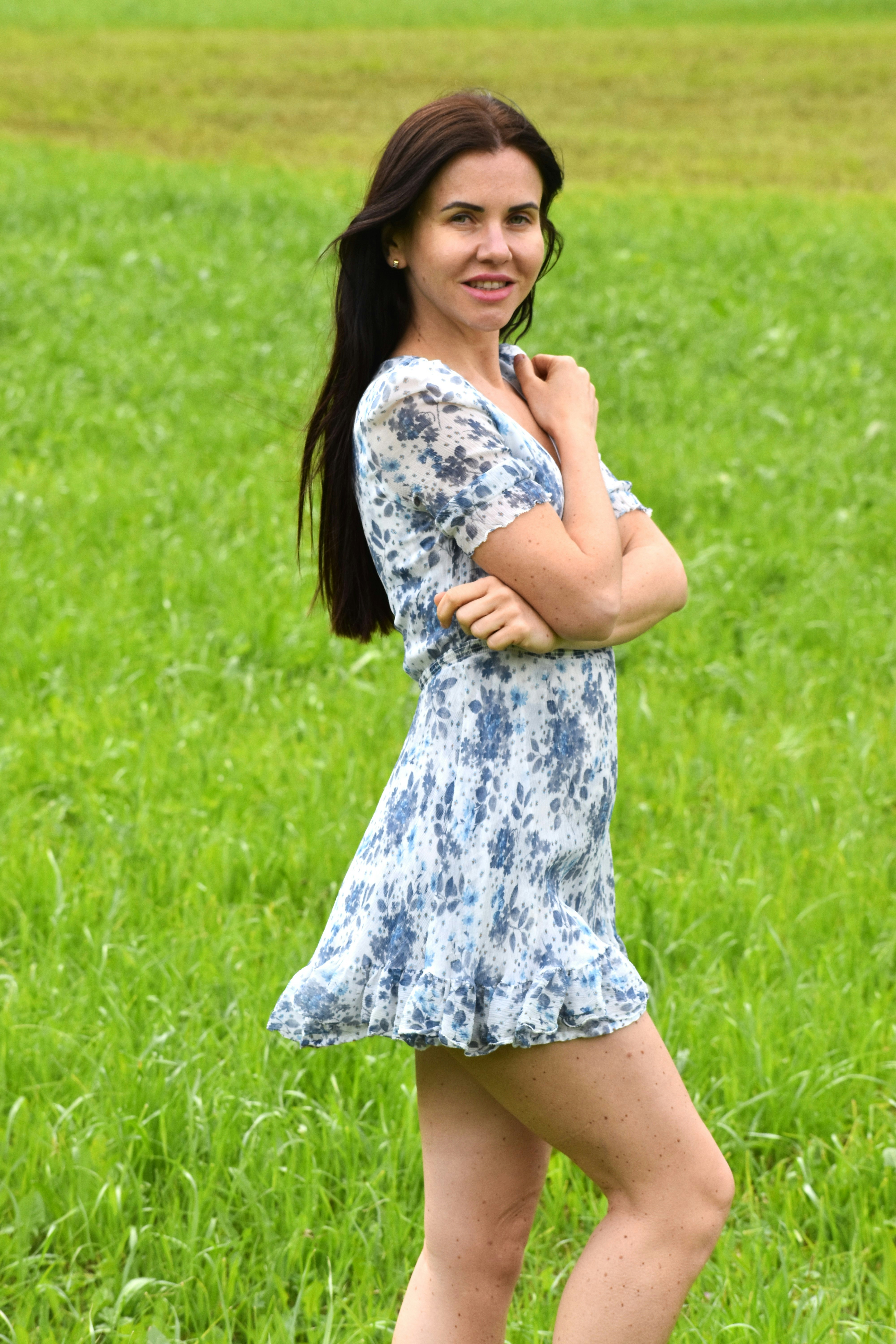 Field Portrait: A Confident Walk in the Meadow