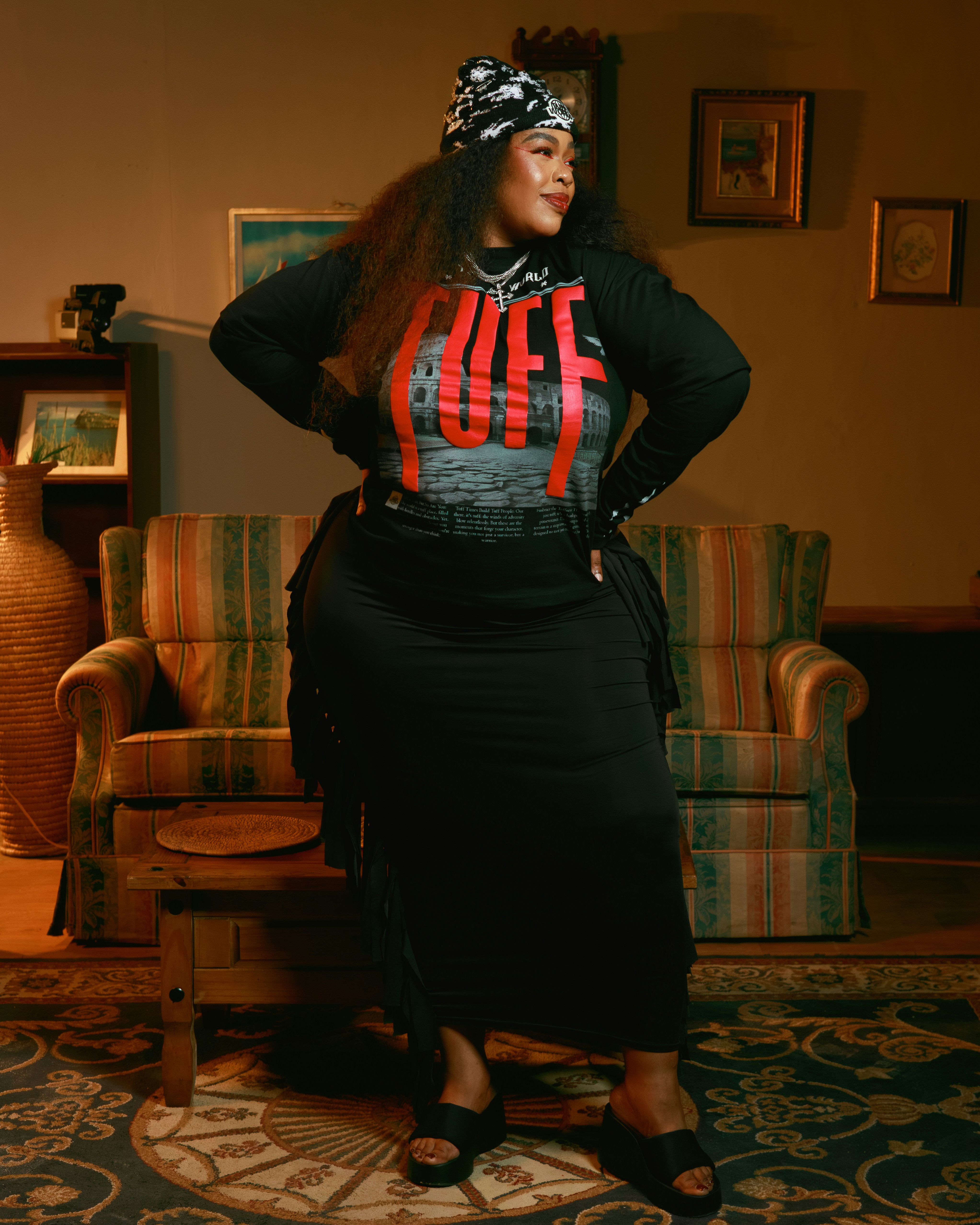Styled Confidence: Heartbeat in a Living Room Studio