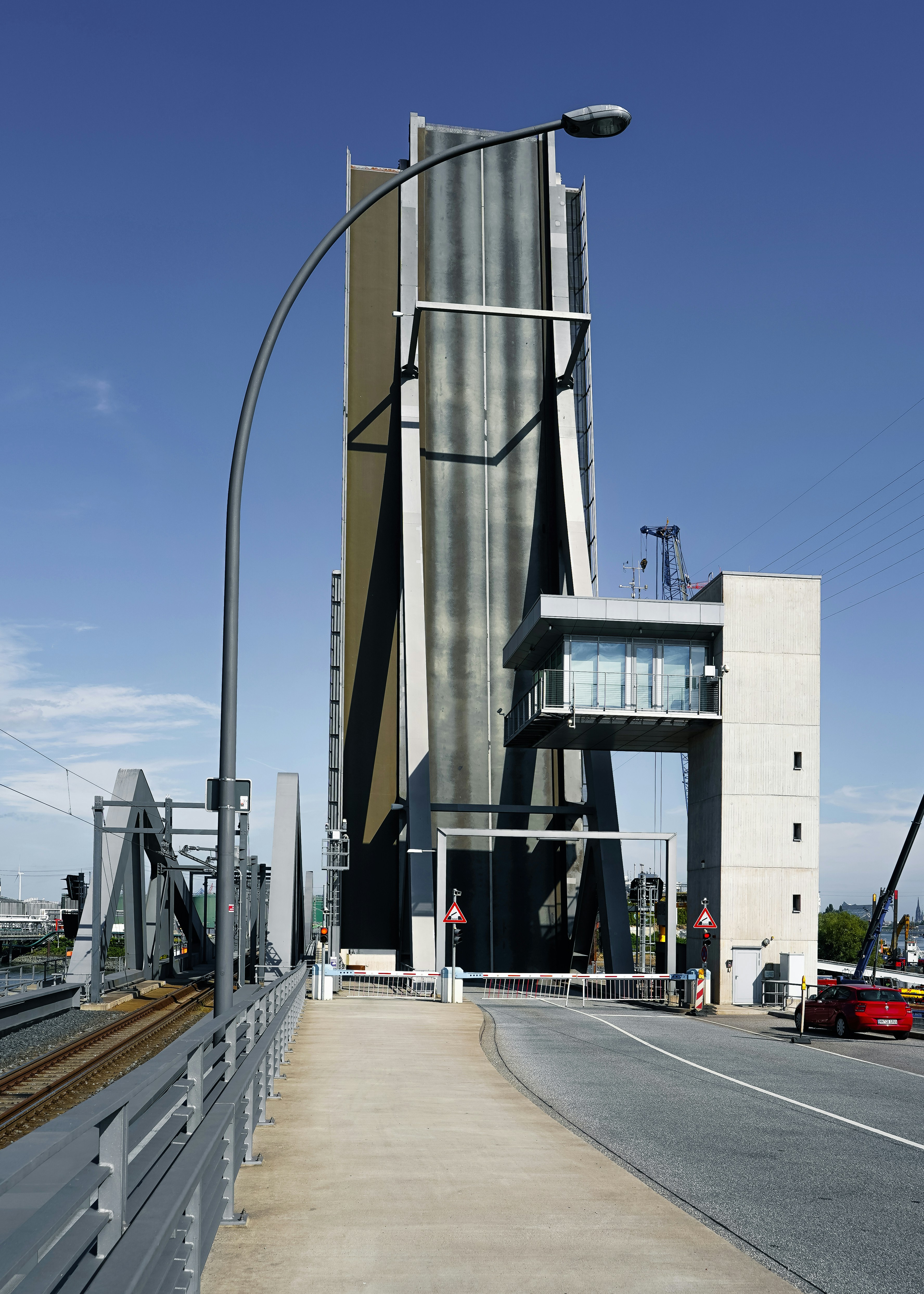 Photo by Wolfgang Weiser with Sony Alpha 7 III