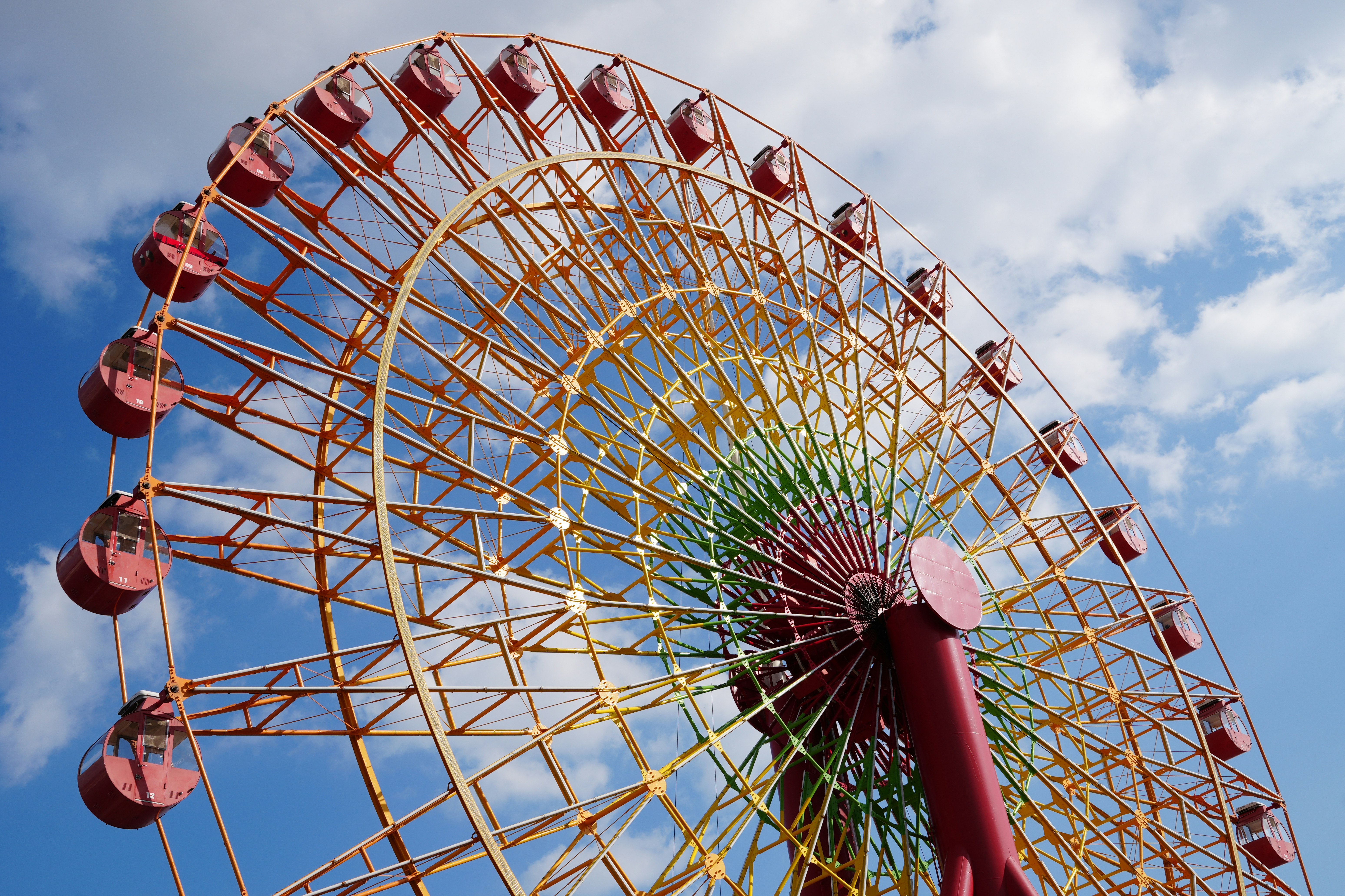 The Mosaic Big Ferris Wheel, an iconic attraction located in the Kobe Port area of Kobe, Japan.