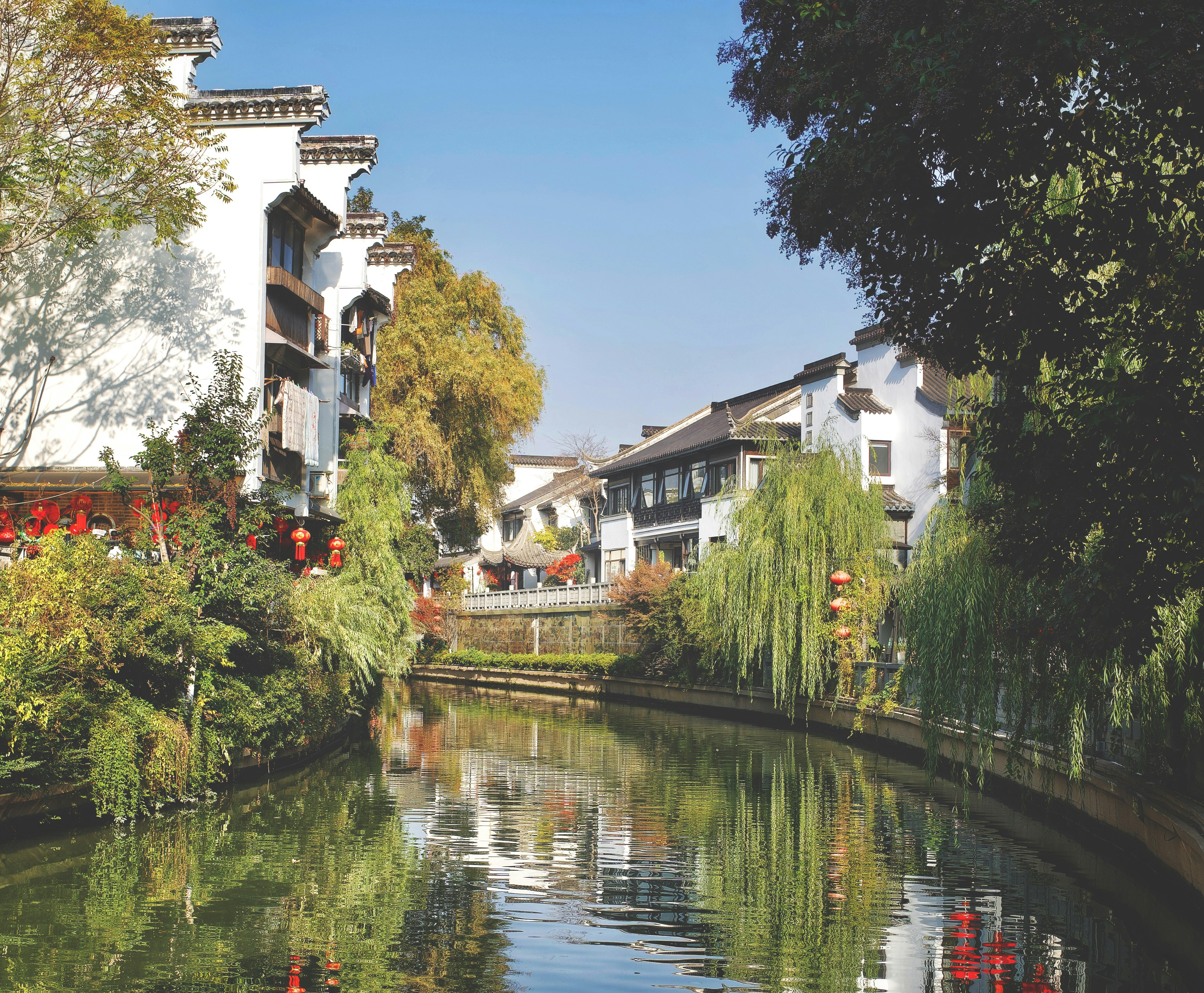 Canal Fragments: Reflections Along a Quiet Waterway in a Traditional Village