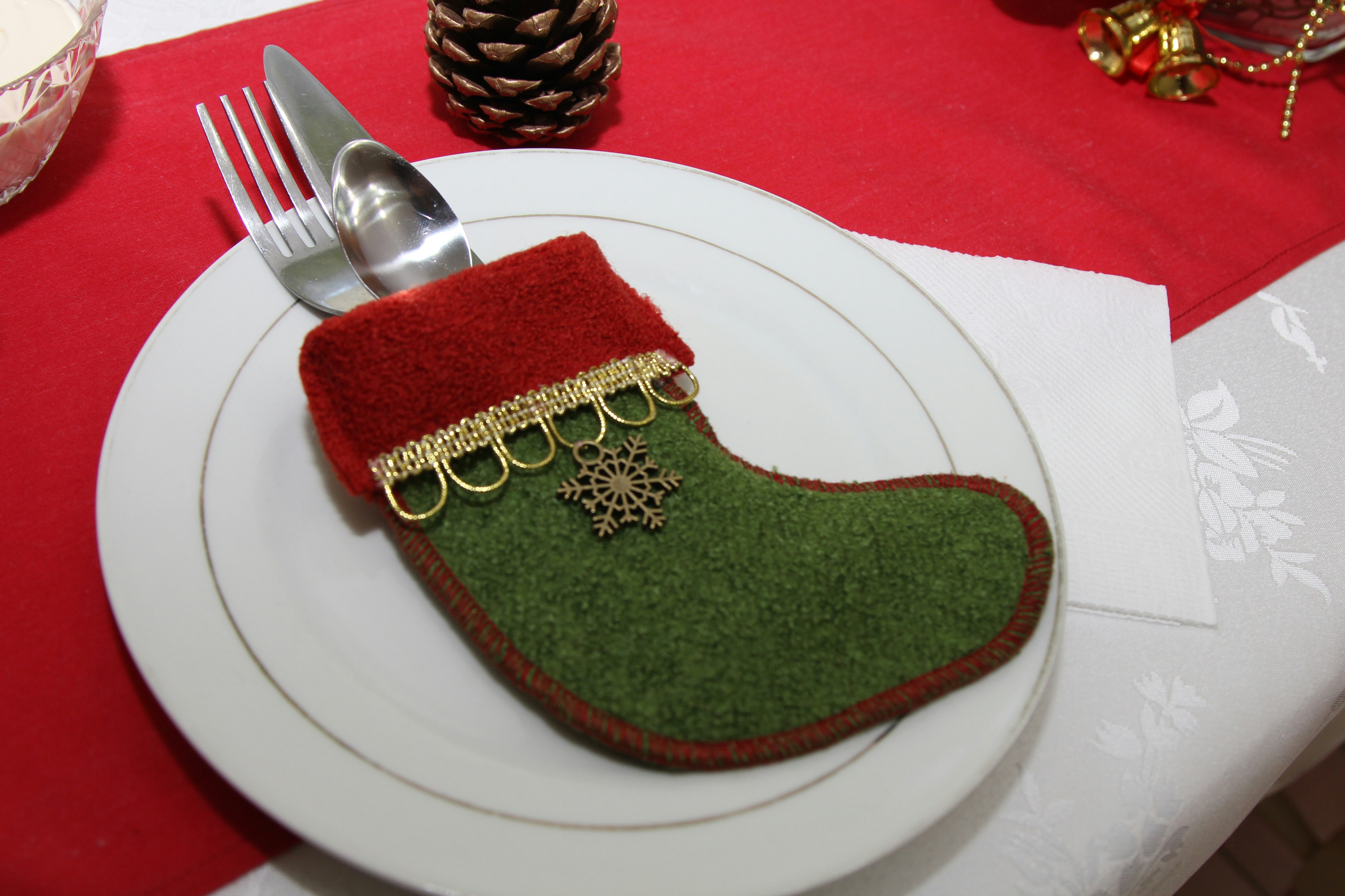 Festive Stocking on a Plate: A Holiday Toast to Tableware
