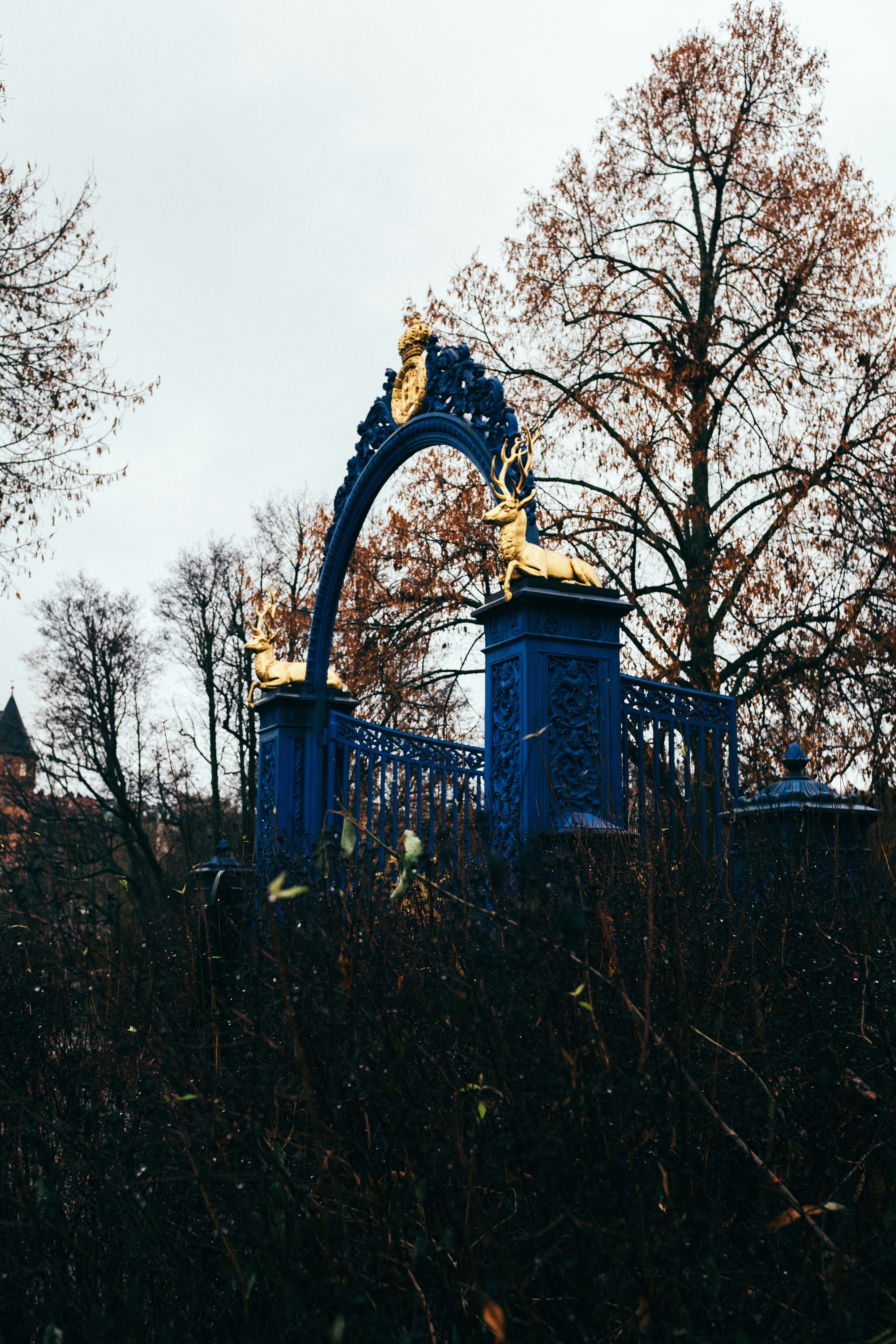 Royal Gatekeeper in Delft Blue