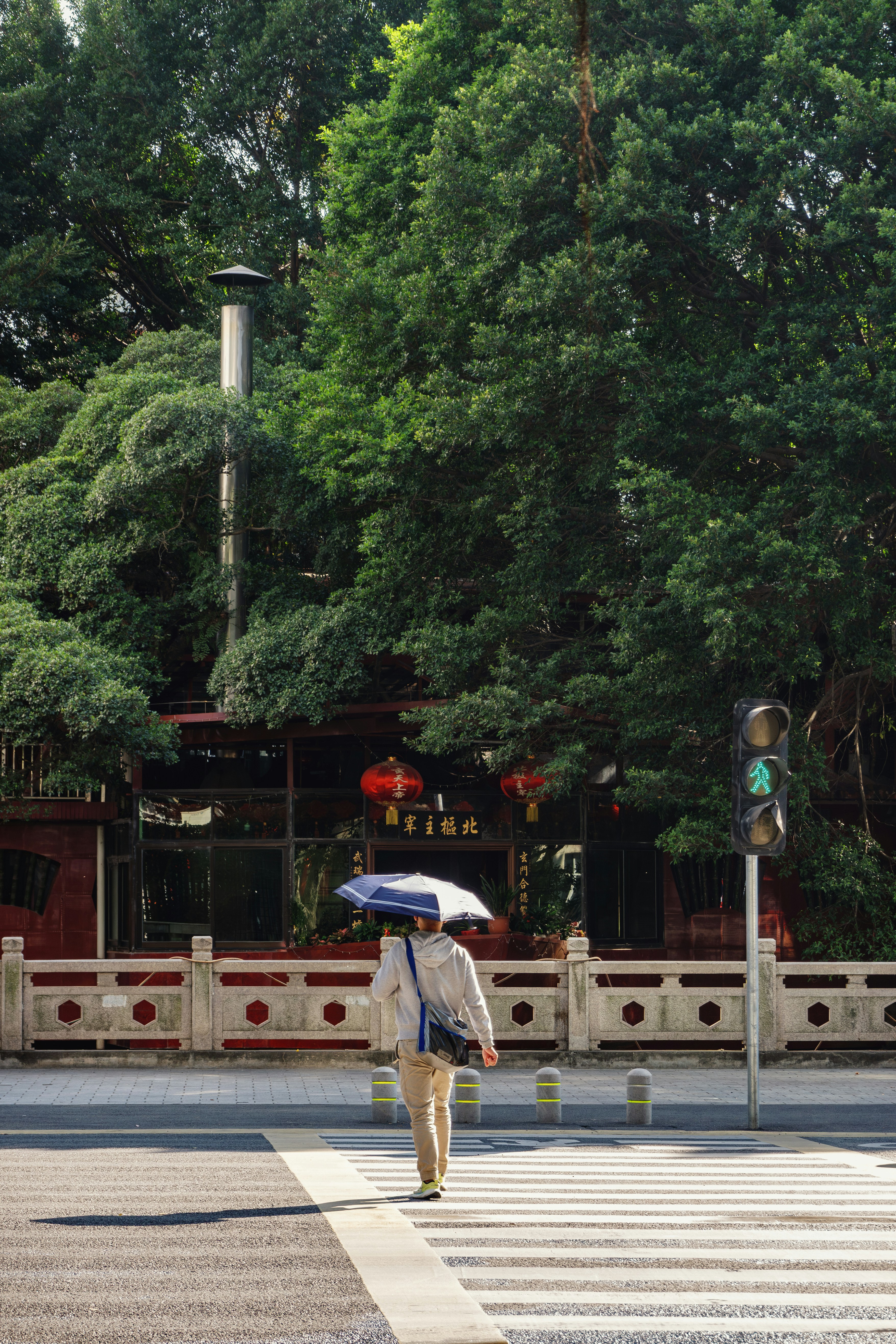 Photo by CHEN HENG with Sony Cyber-shot RX100 VI