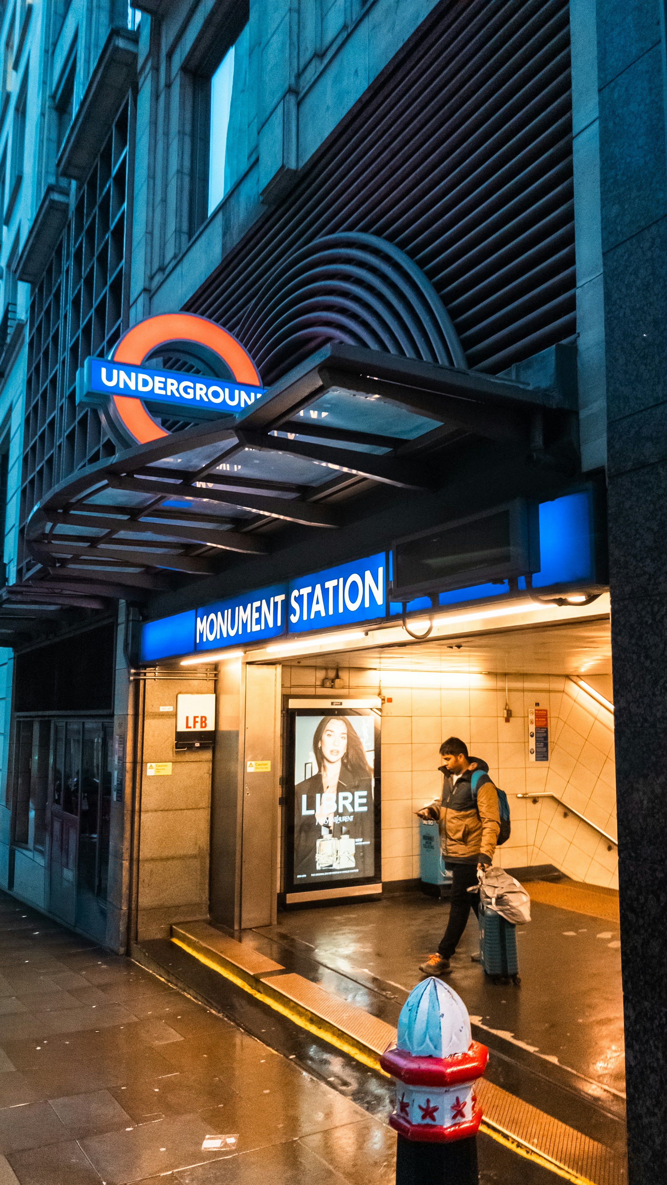 Underground Threshold: The Monuments of a Night-Shift Entrance