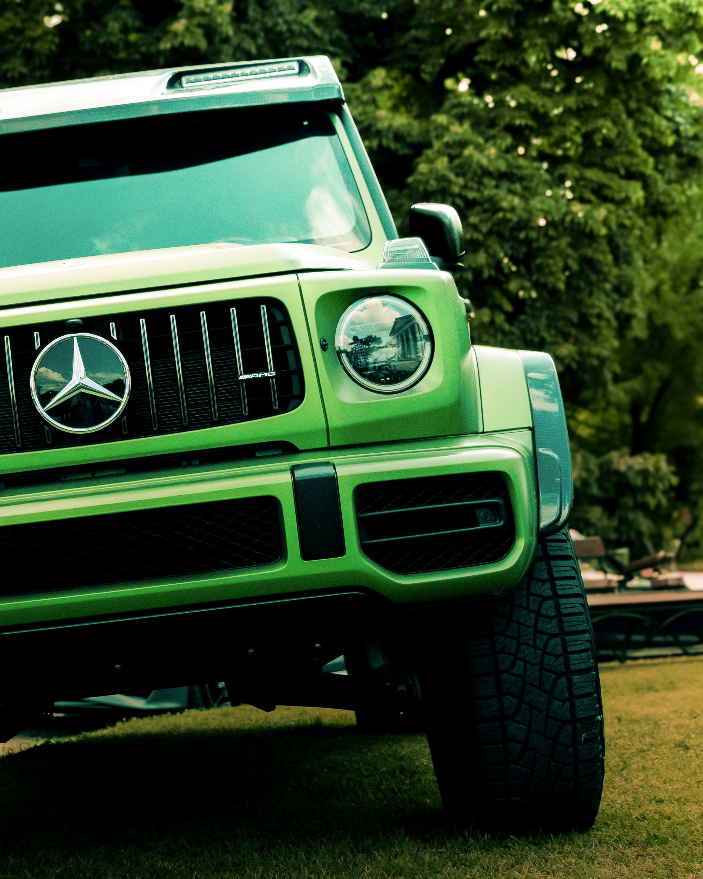 Emerald Beast on the Green: Front-Drifted Mercedes G-Class