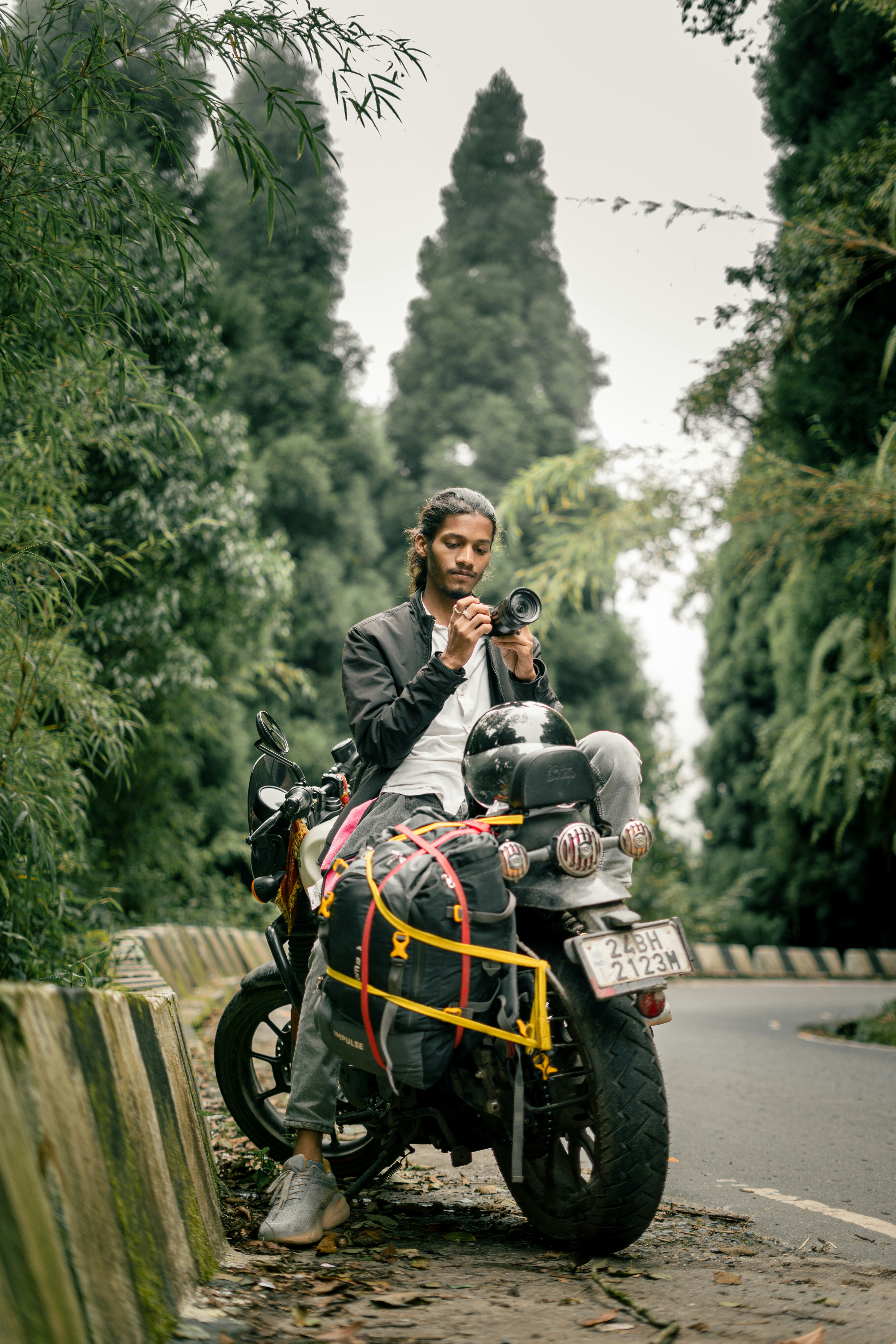 Portrait on the Road: A Photographer’s Moment in the Green Corridor
