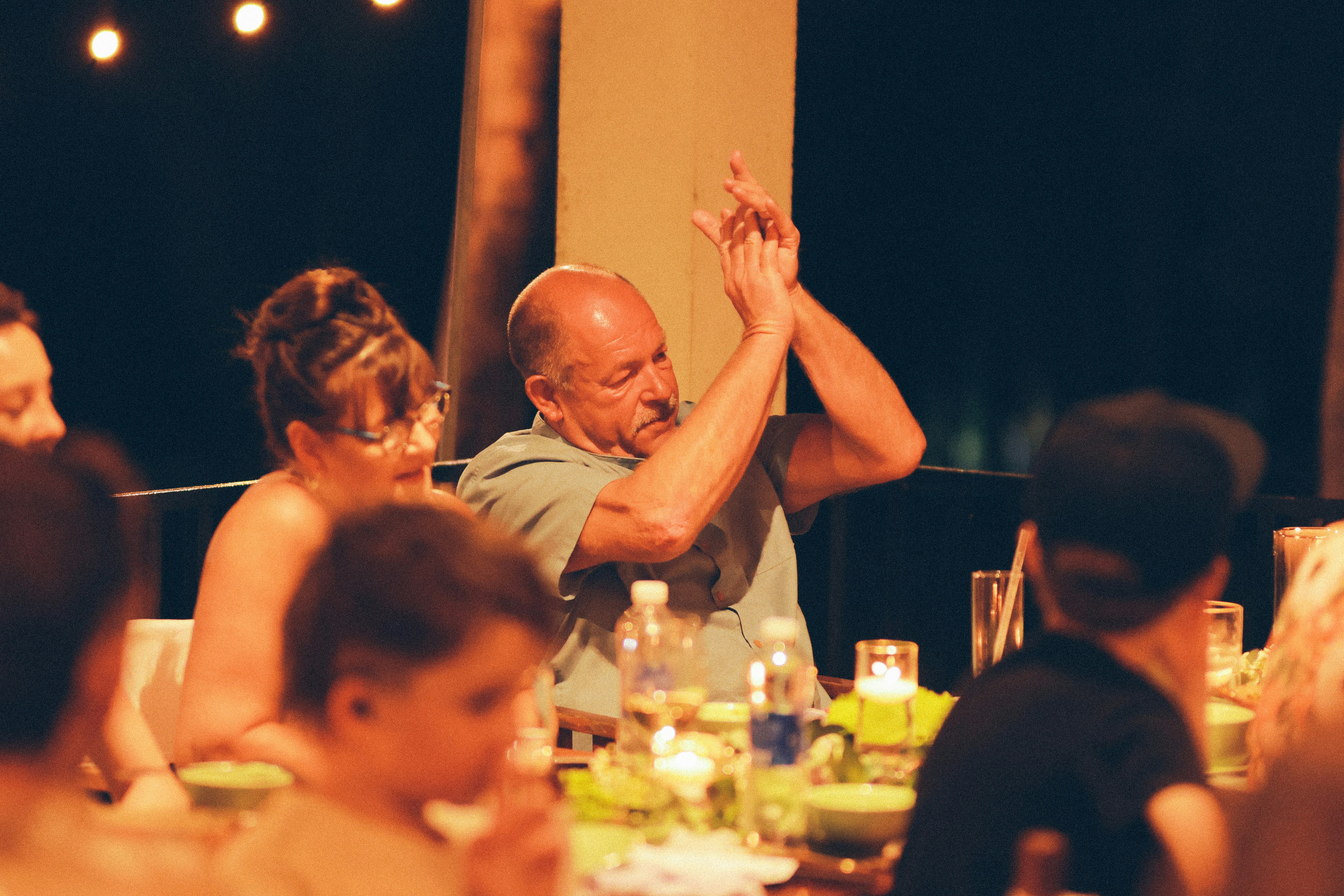 Man clapping hands at an outdoor dinner party. photo – Free Man Image ...