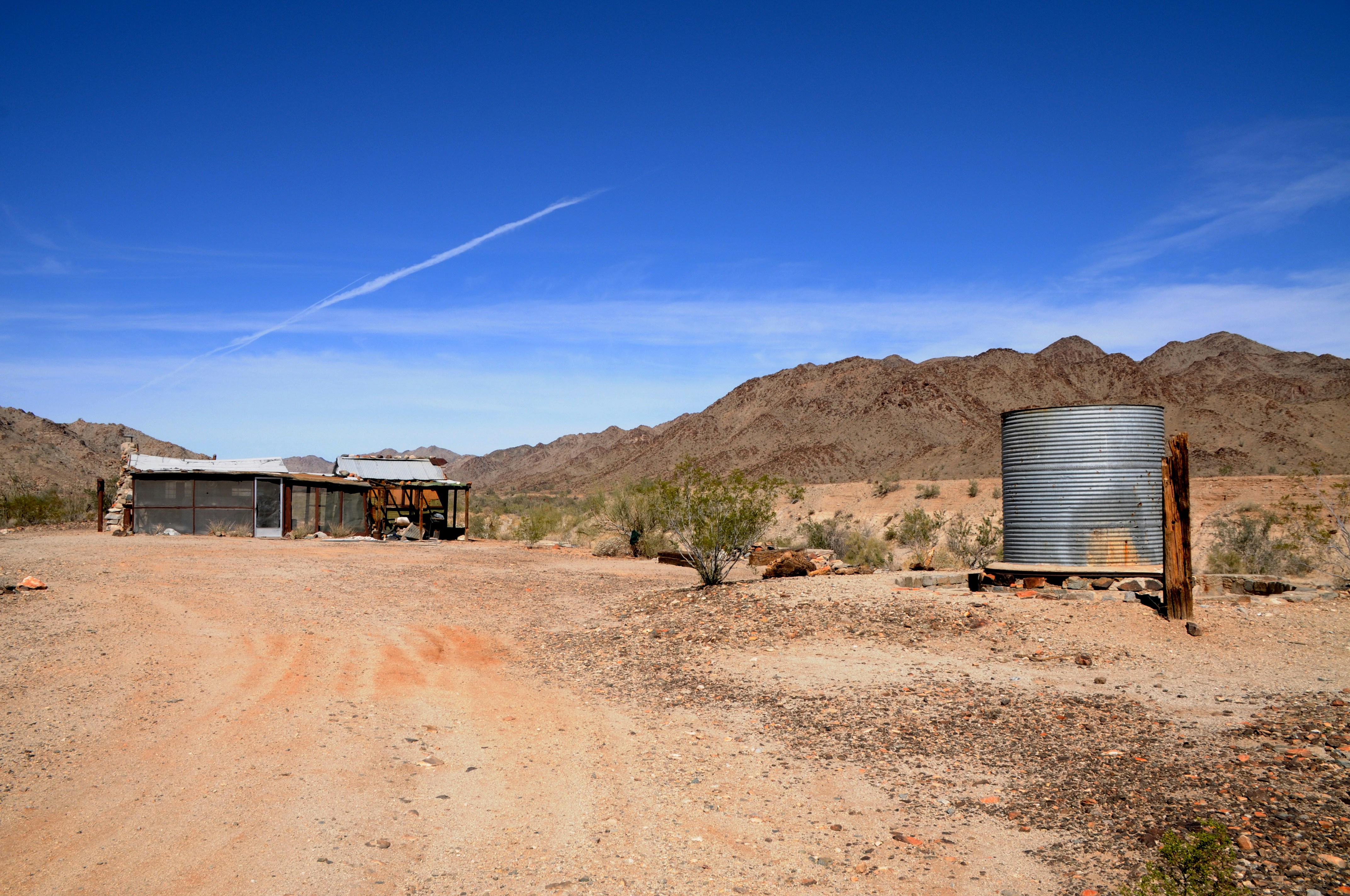 This is an out of the way place with only 9 sites and rarely visited. It is managed by the BLM and located off the 10 freeway about three miles of non paved road. On the way in you will pass some great Native American carvings.